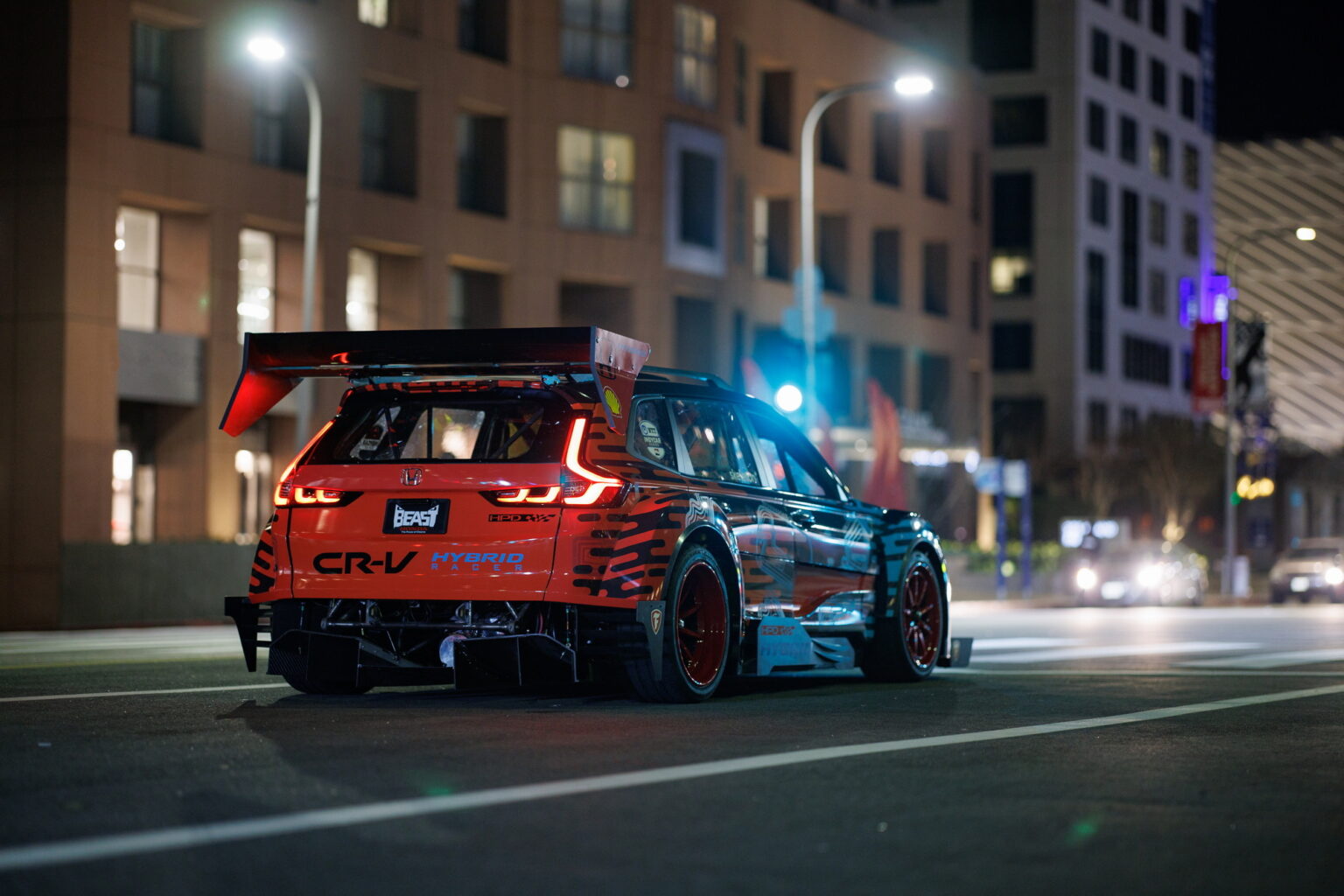 Honda Put An 800-HP INDYCAR Hybrid V6 Under A CR-V Shell | Carscoops