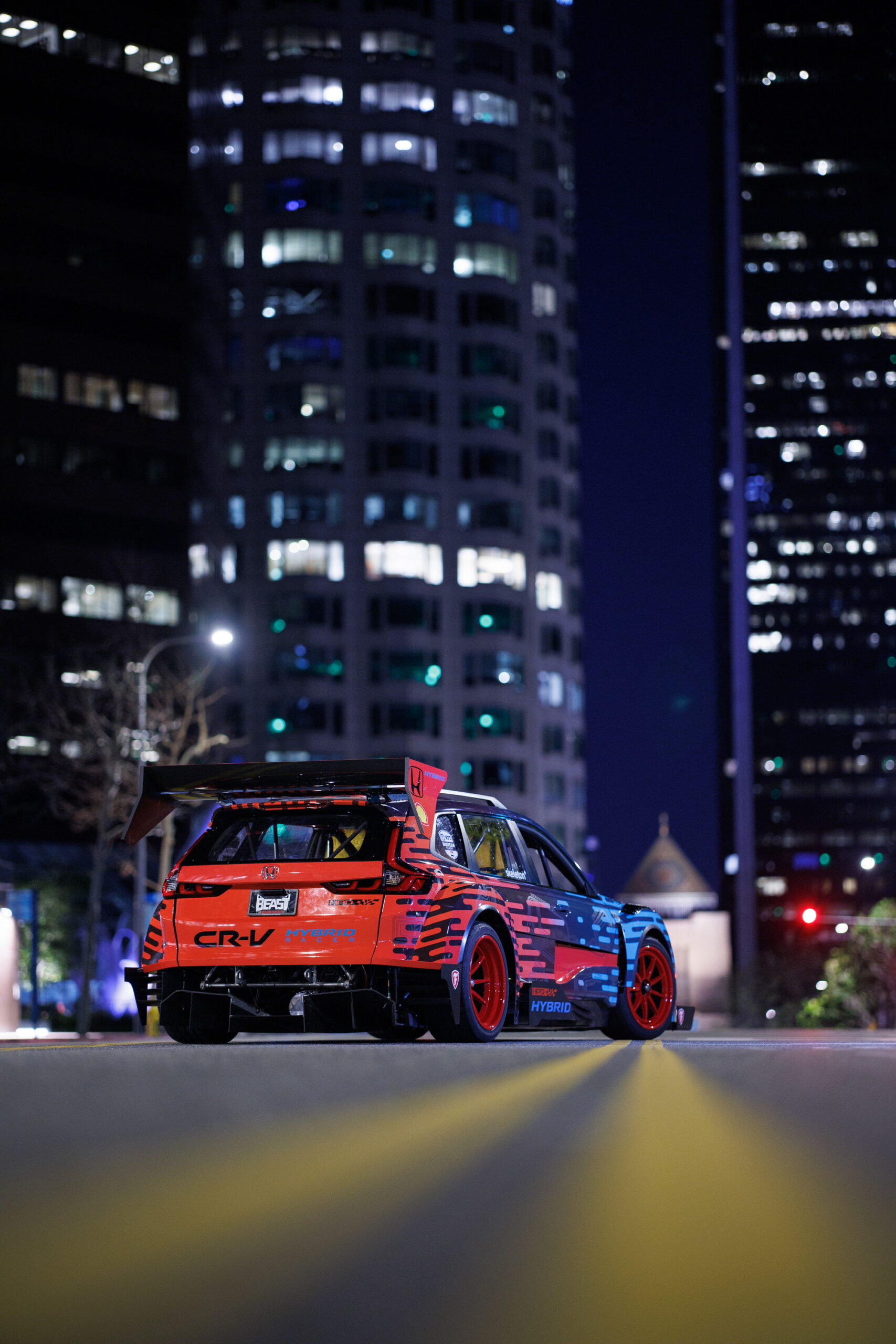 Honda Put An 800-HP INDYCAR Hybrid V6 Under A CR-V Shell | Carscoops