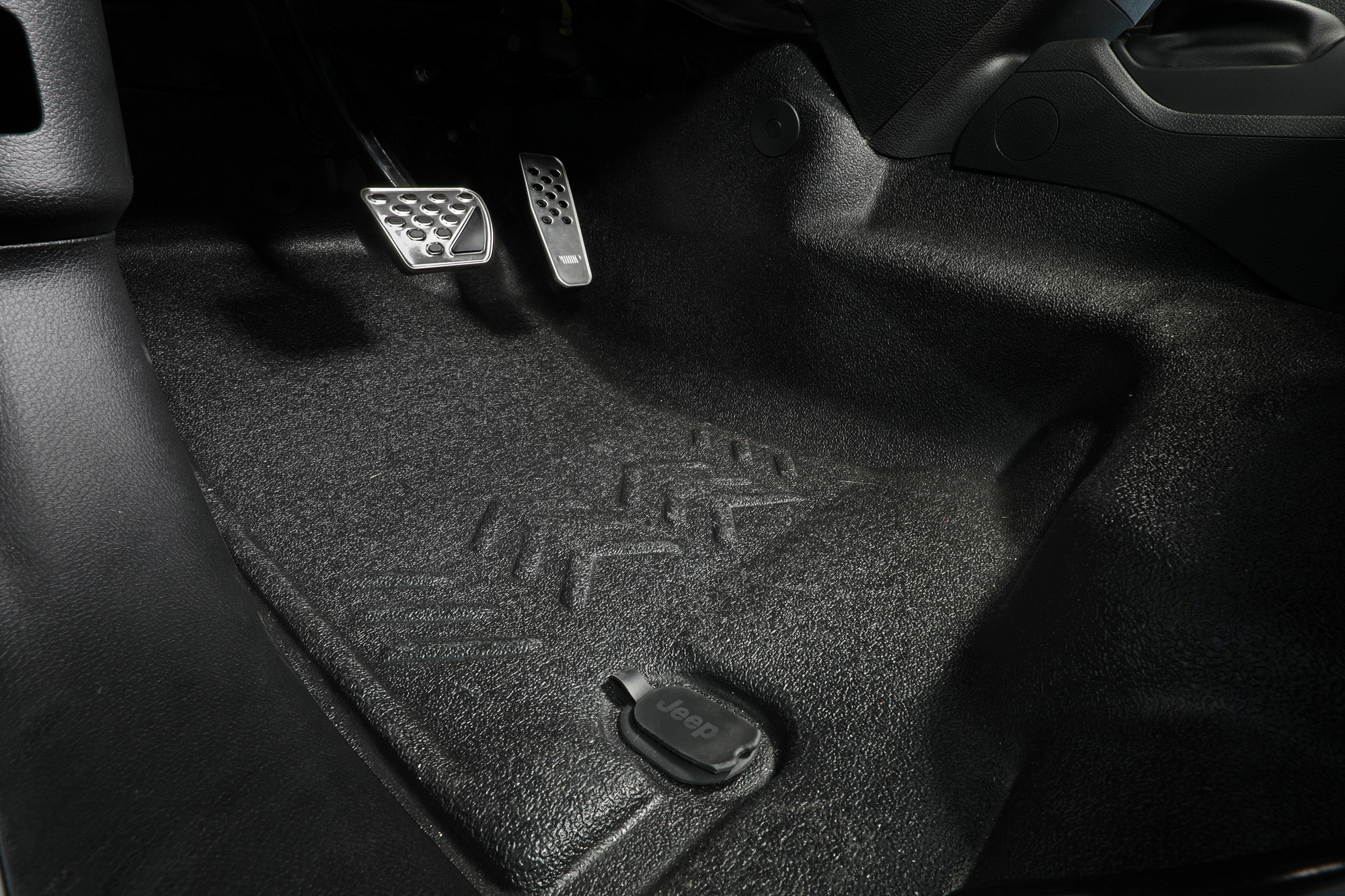 Jeep Introduces New Wrangler Flooring And Seating Options That Can Be ...