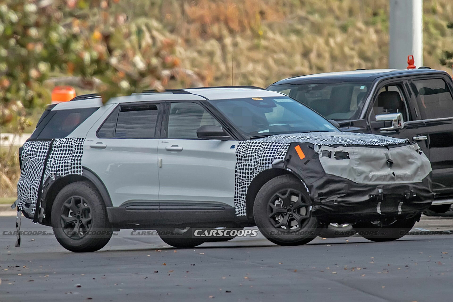Facelifted 2024 Ford Explorer Spied With Revised Styling And New Tech ...