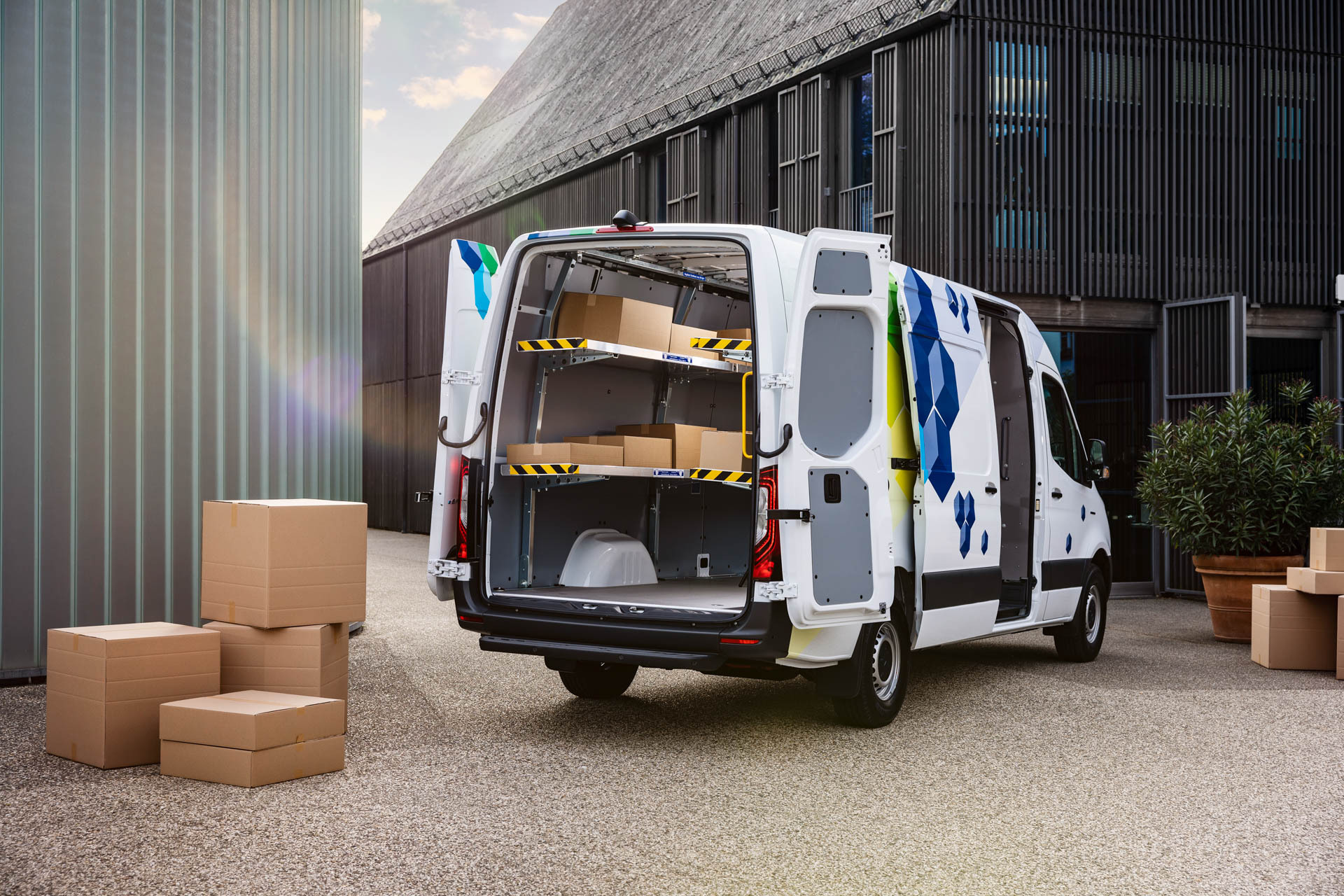 2024 Mercedes eSprinter Coming To America With 249-Mile WLTP Electric ...