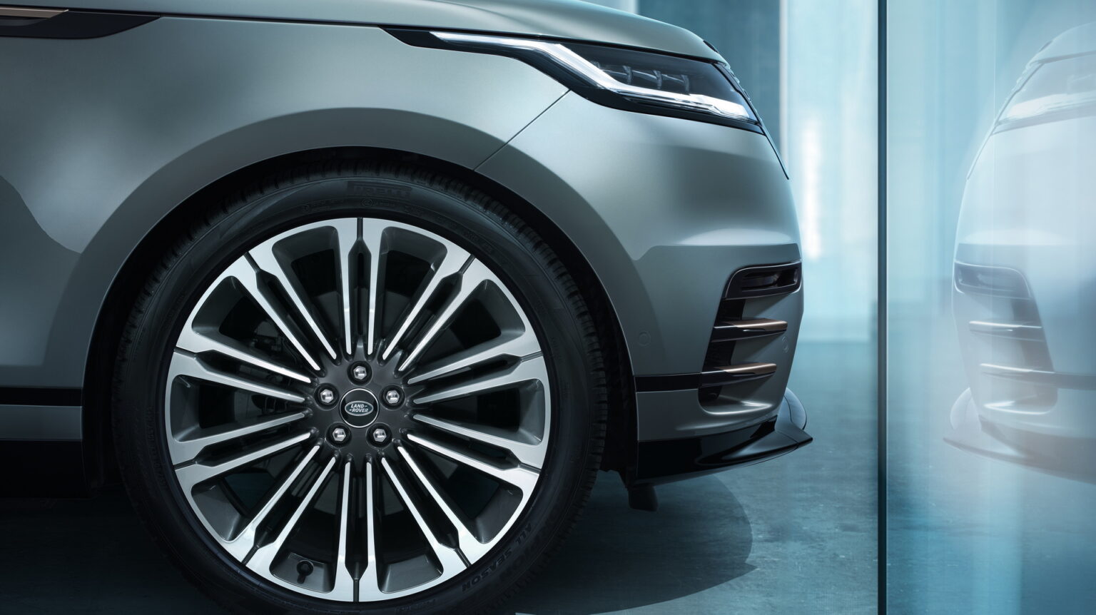 2024 Range Rover Velar Gains Mild Visual Updates, New Interior, And ...