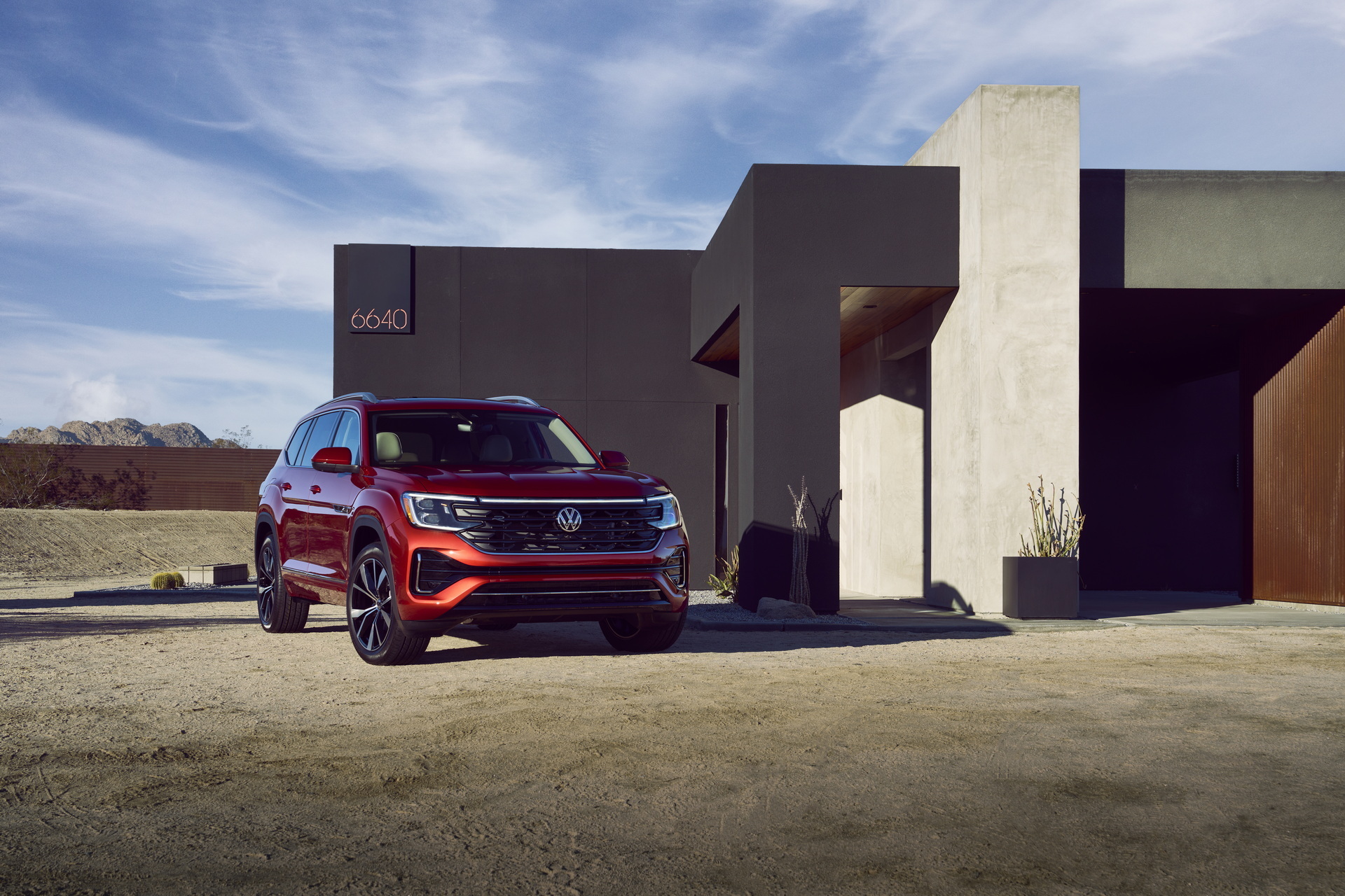 2024 VW Atlas Family Gains Fresh Looks And More Premium Interior But ...