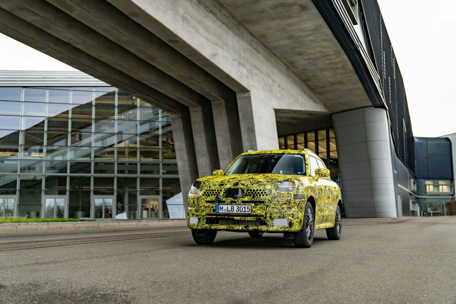 Mini Gearing Up To Start Building Electric Countryman In Germany ...