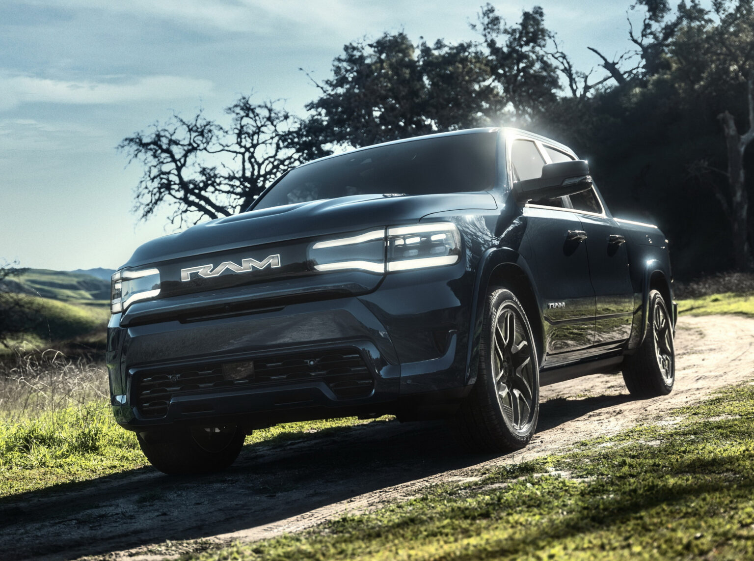 RAM To Show Dealers New Midsized Electric Truck Concept Next Month ...