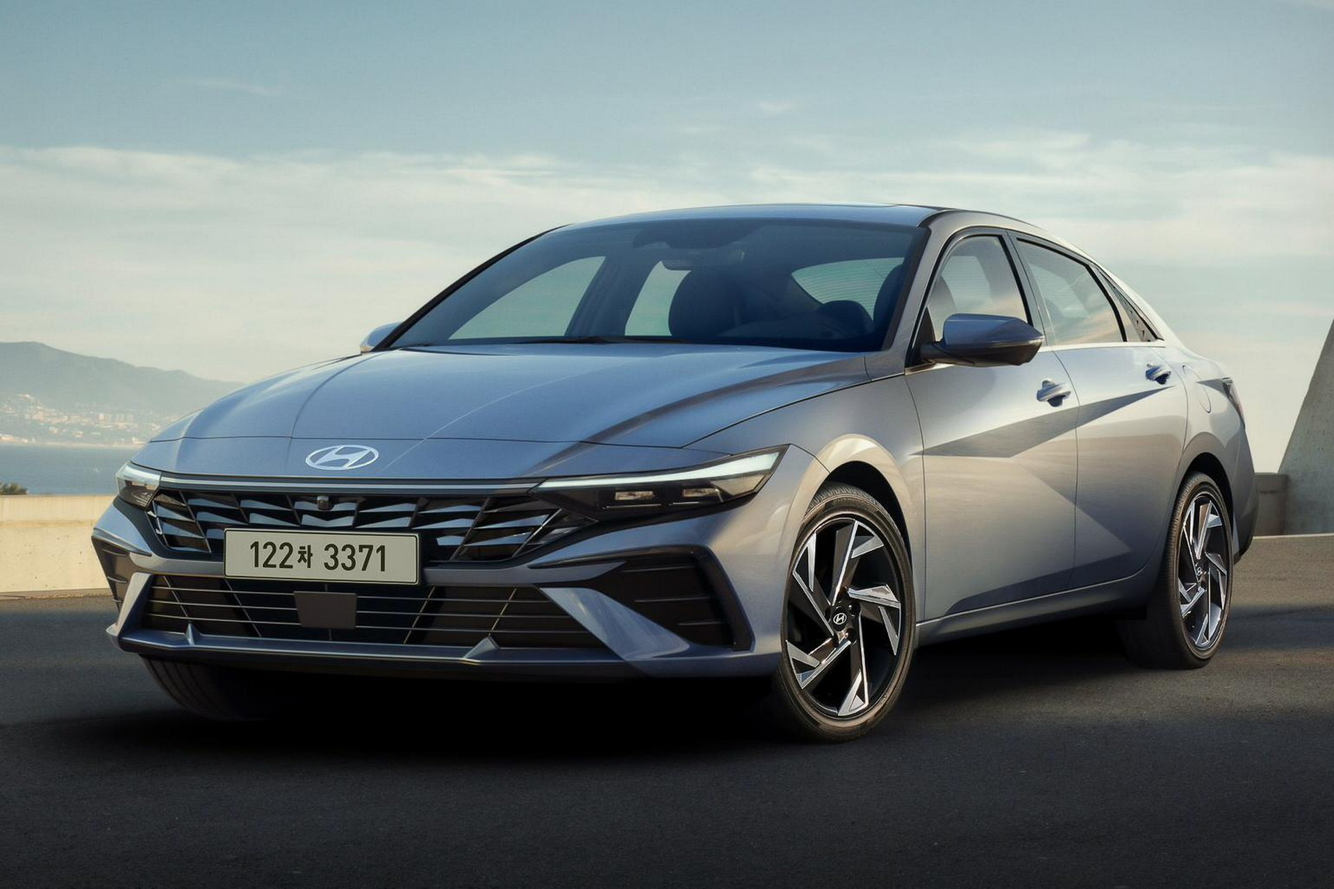 2024 Hyundai Elantra Unveiled In Korea With A New Face | Carscoops