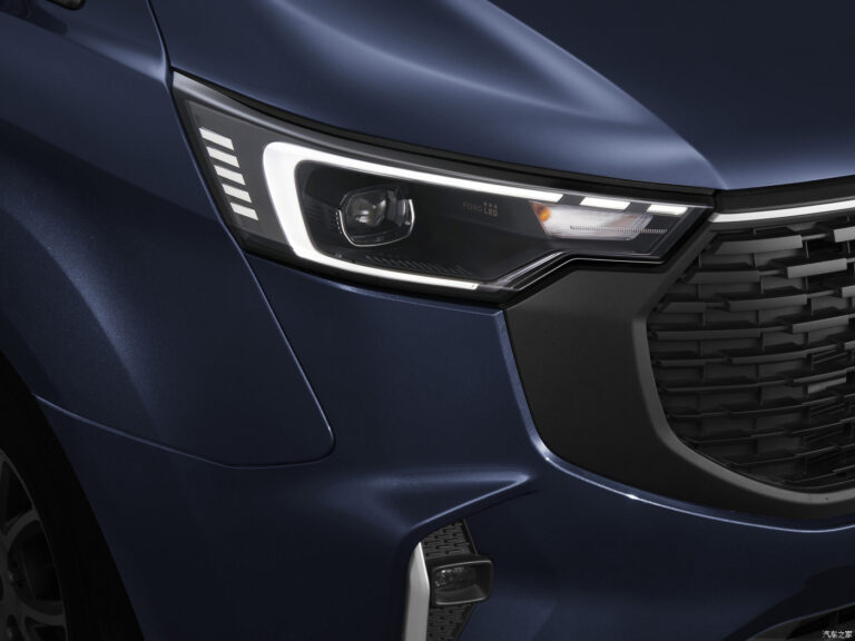 Ford Modernizes The Old Transit Custom In China | Carscoops