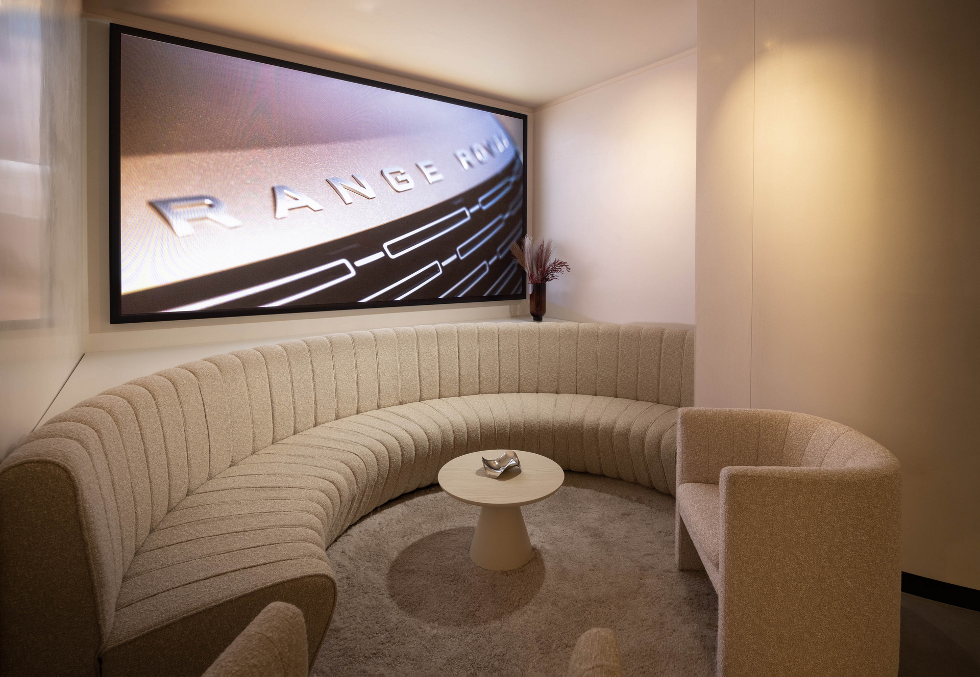 New Range Rover SV Landsdowne Edition Is Limited To 16 Units, Costs ...