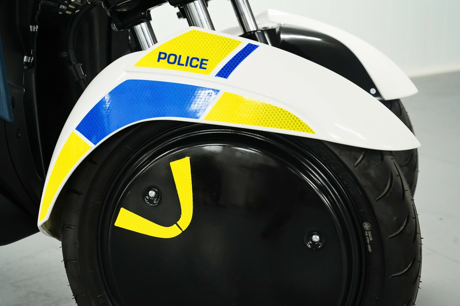 British Police Getting Three-Wheeled Electric Motorbikes | Carscoops