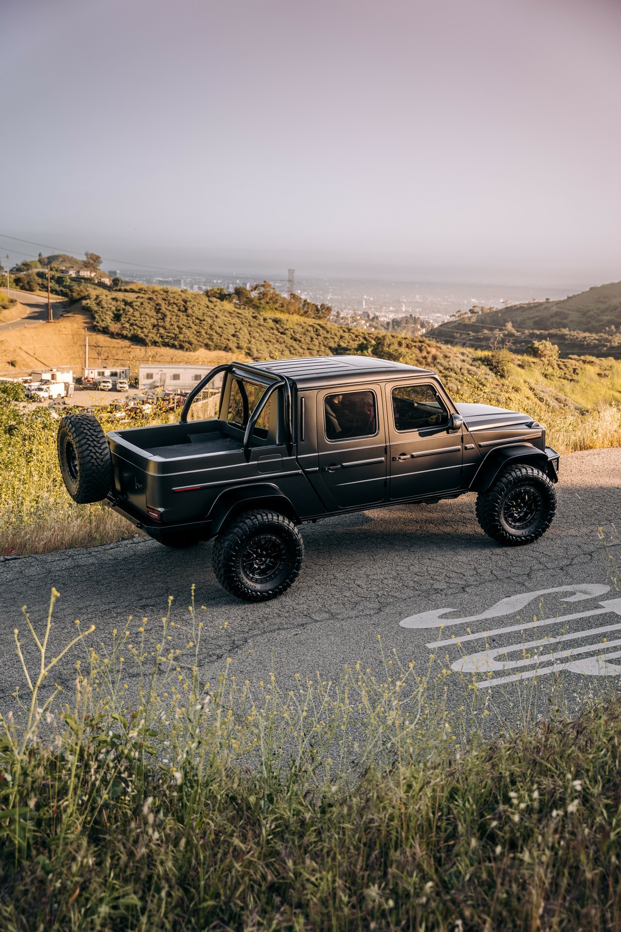 Pit26 Converts Mercedes G-Class Into A $385k High Roller Pickup | Carscoops