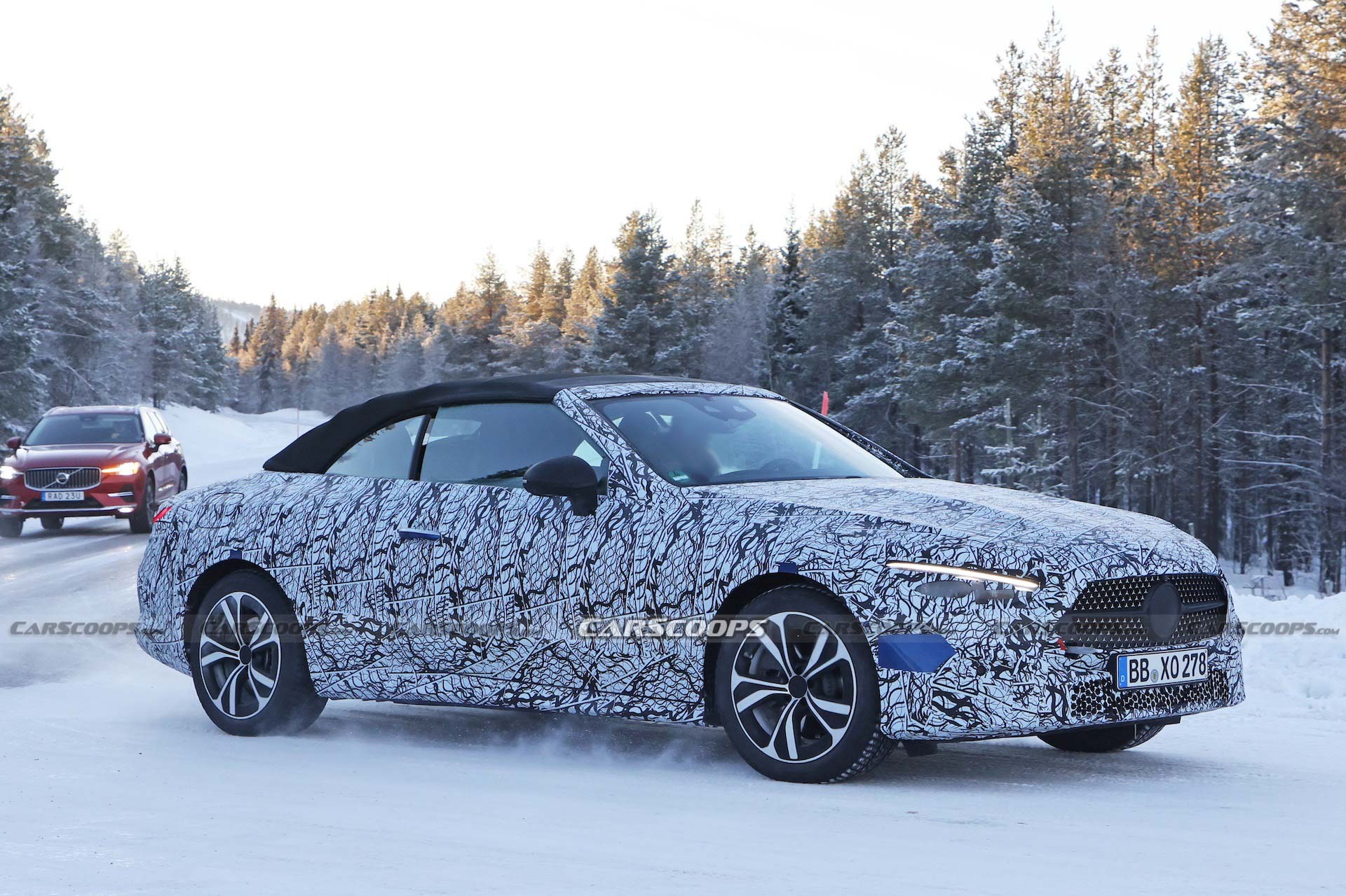 2024 Mercedes CLE Convertible Shows Its Best SL-Style Moves During ...