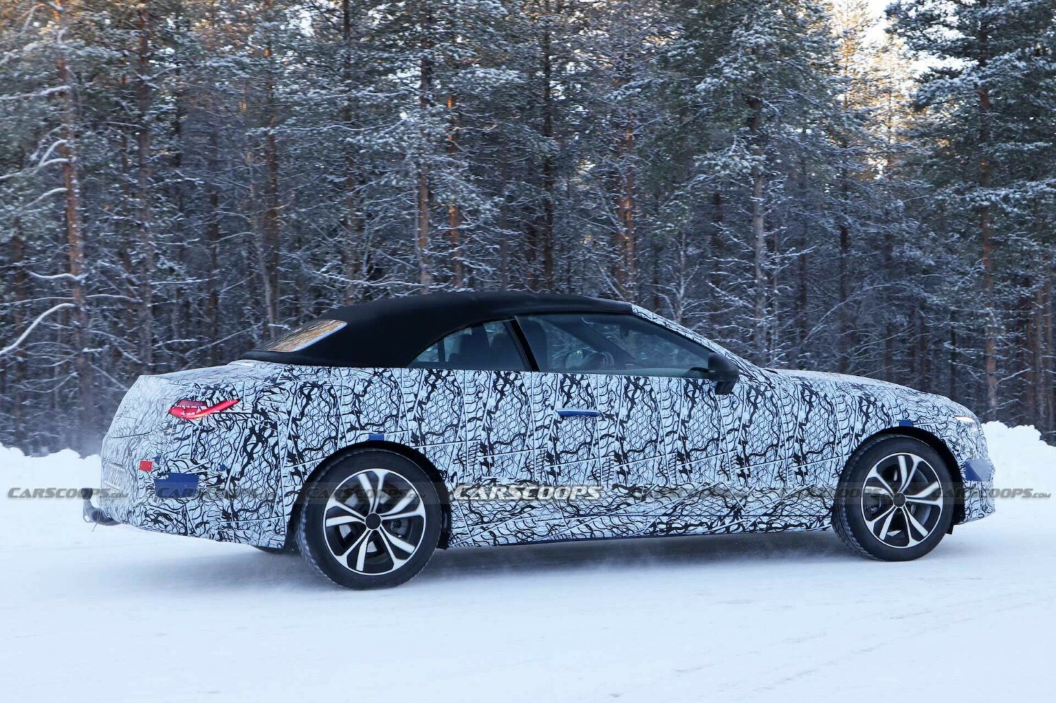 2024 Mercedes CLE Convertible Shows Its Best SL-Style Moves During ...