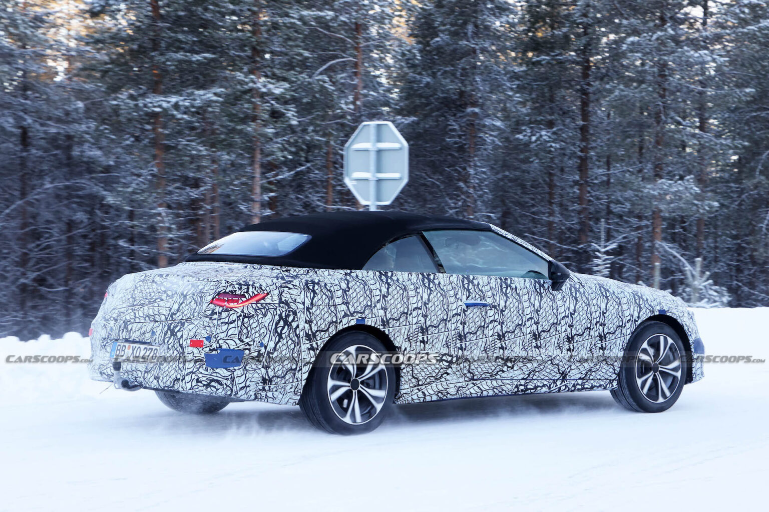 2024 Mercedes CLE Convertible Shows Its Best SL-Style Moves During ...