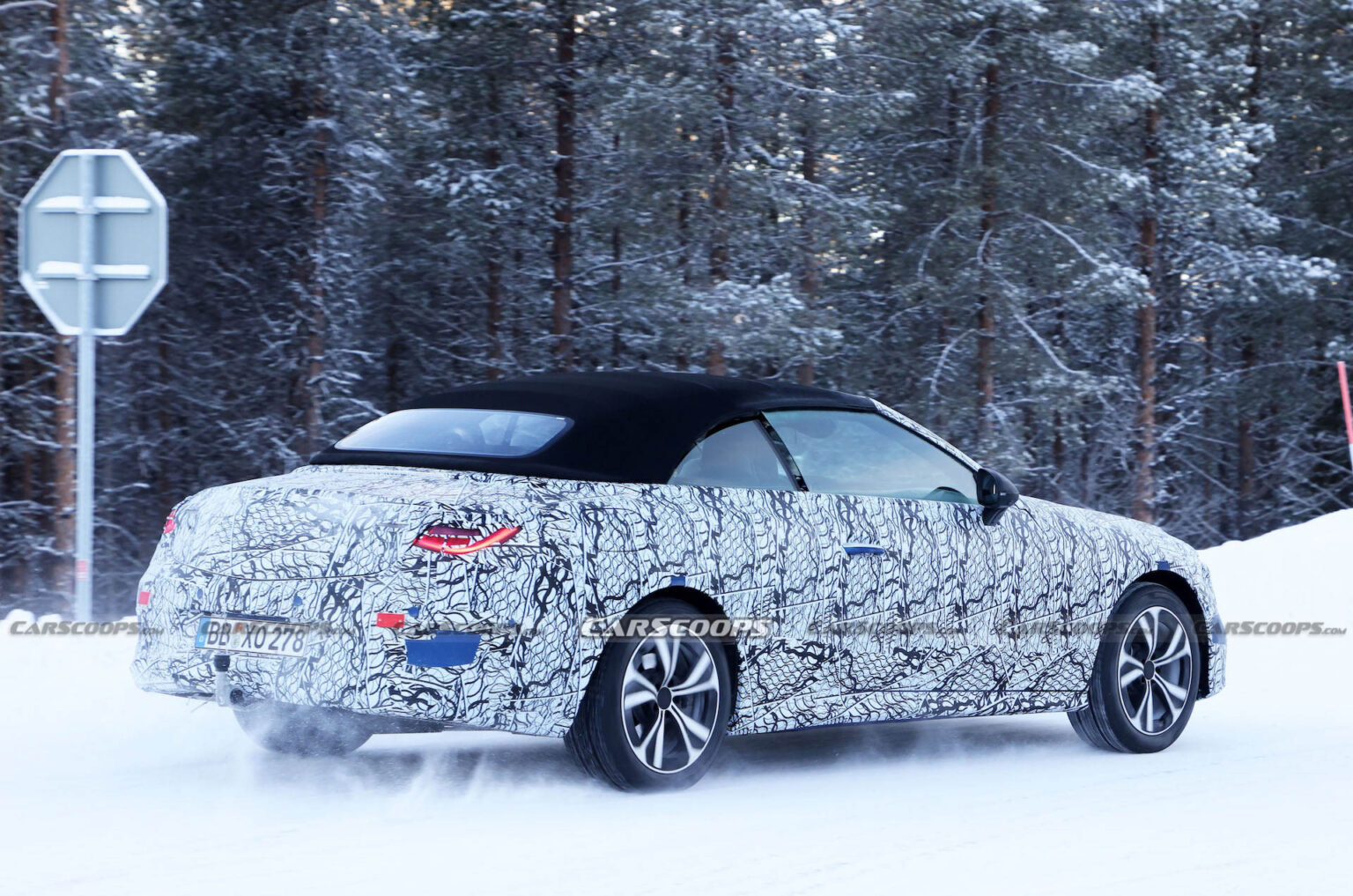 2024 Mercedes CLE Convertible Shows Its Best SL-Style Moves During ...