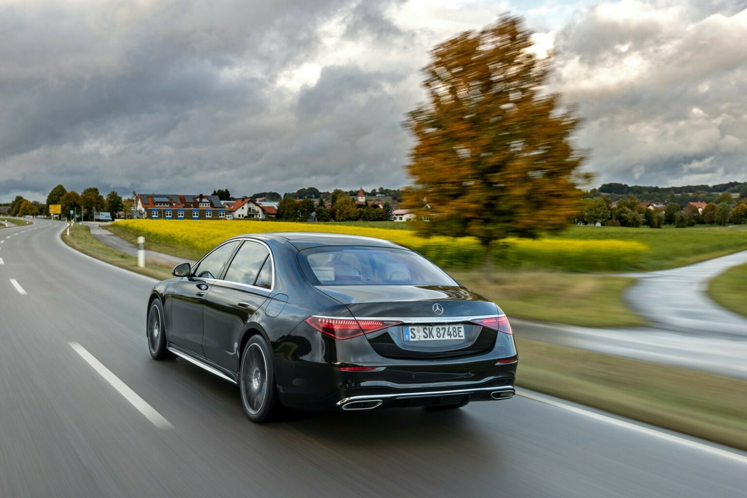 New Mercedes S-Class PHEV Costs More Than An Electric EQS At $122K ...