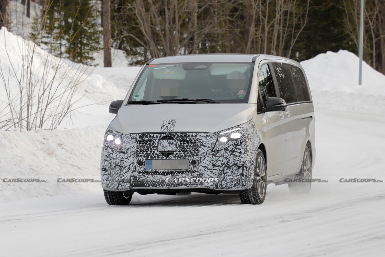 Facelifted 2024 Mercedes V-Class Shows Off Its Huge Digital Dashboard ...