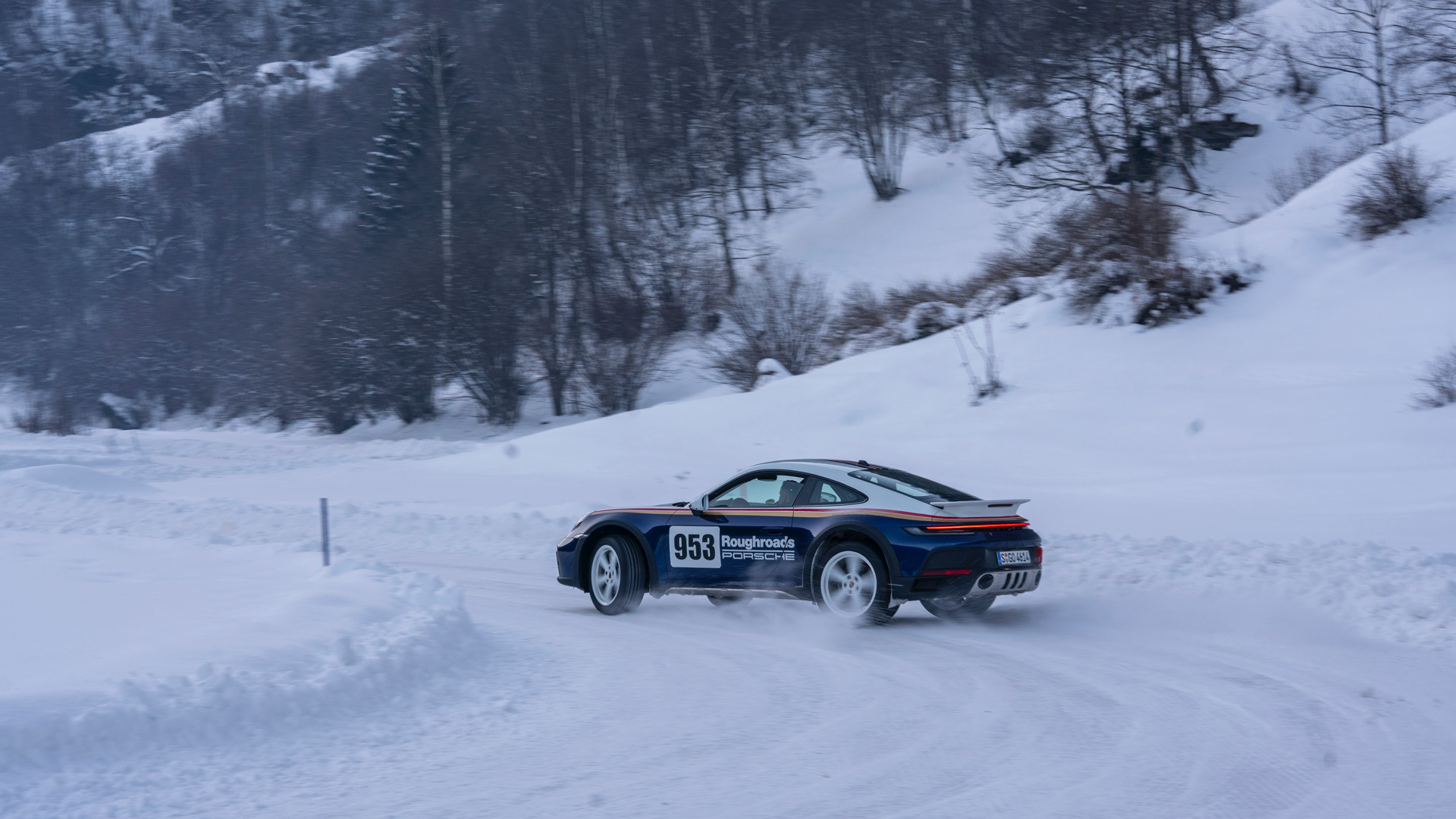 WRC Legend Walter Röhrl Tries Porsche 911 Dakar, Says Real Paris-Dakar ...