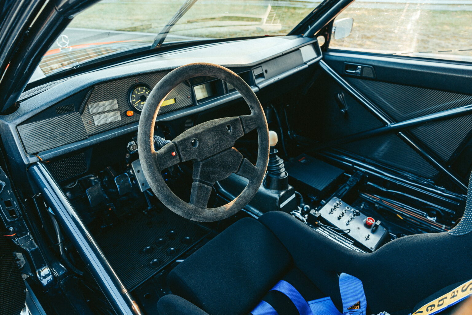 Relive The Best Of The ’90s With An AMG-Mercedes 190 E 2.5-16 Evolution ...