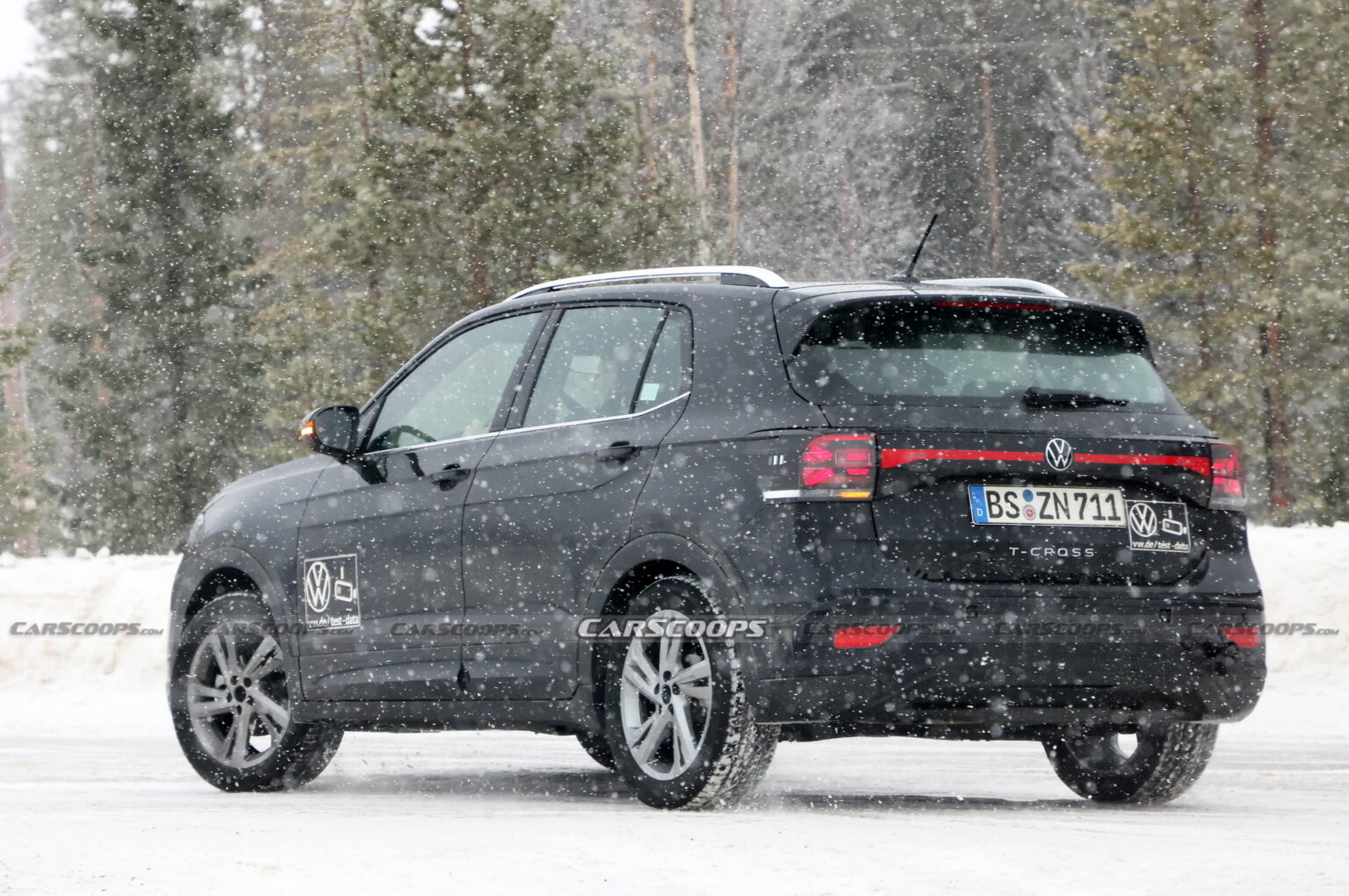 2024 VW T-Cross Facelift Makes Spy Debut With Deceptive Camo | Carscoops
