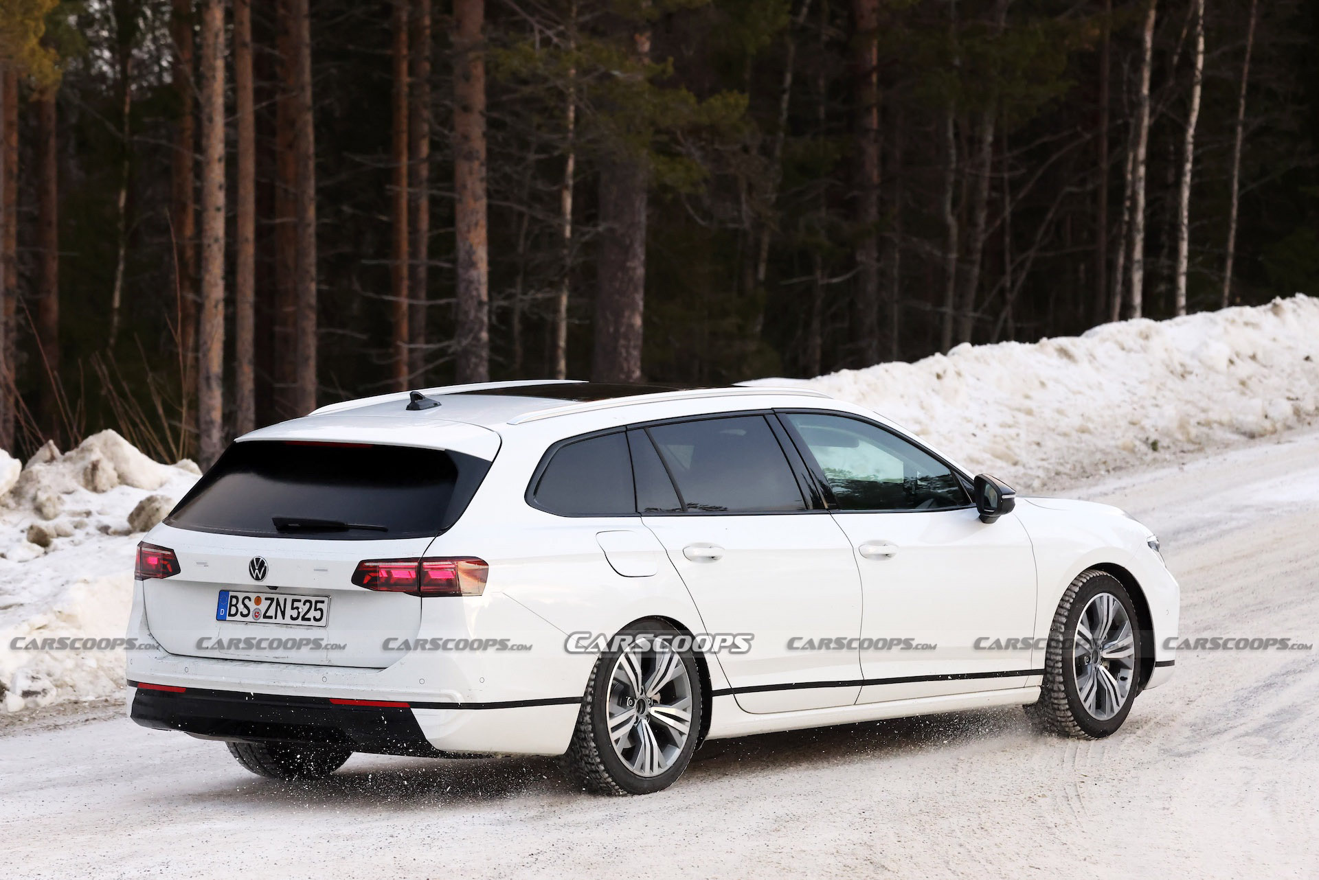 Sleek 2024 Volkswagen Passat Promises Superb Rear Passenger Space ...