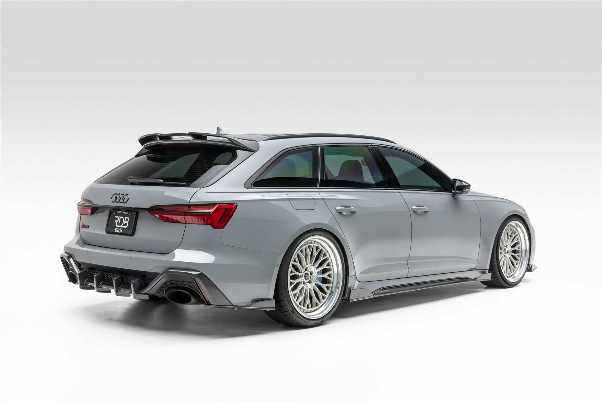 Audi RS6 Avant Gets Upgraded With $20K Full Carbon Fiber Kit | Carscoops