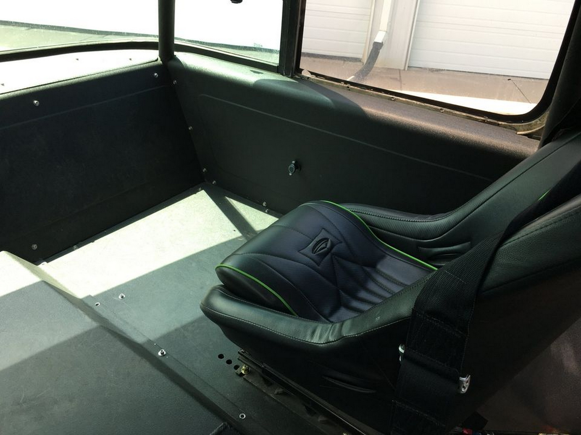 This 700 HP GMC Motorhome Is Officially The Fastest On Earth, And It ...