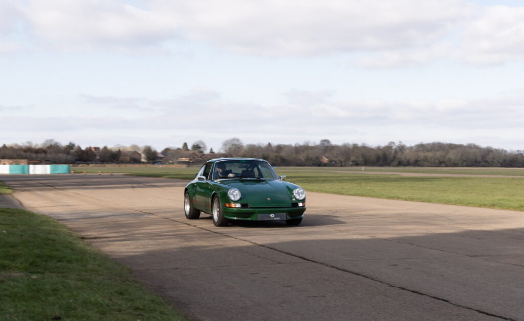 Electrogenic Delivers Its First Plug-And-Play, Reversible Porsche 911 ...