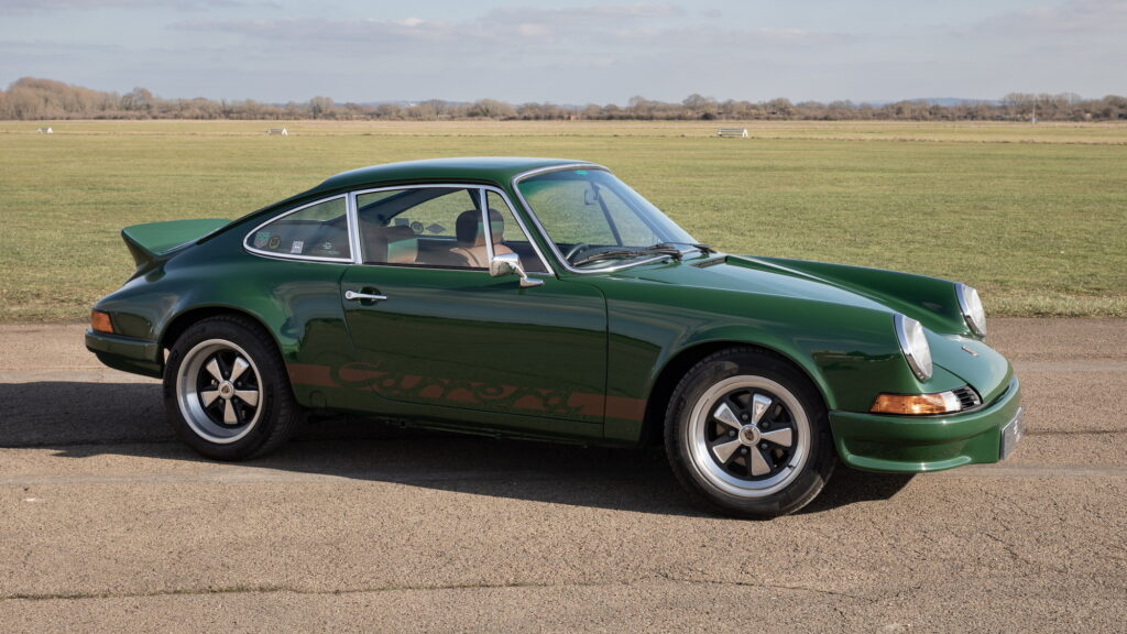 Electrogenic Delivers Its First Plug-And-Play, Reversible Porsche 911 ...