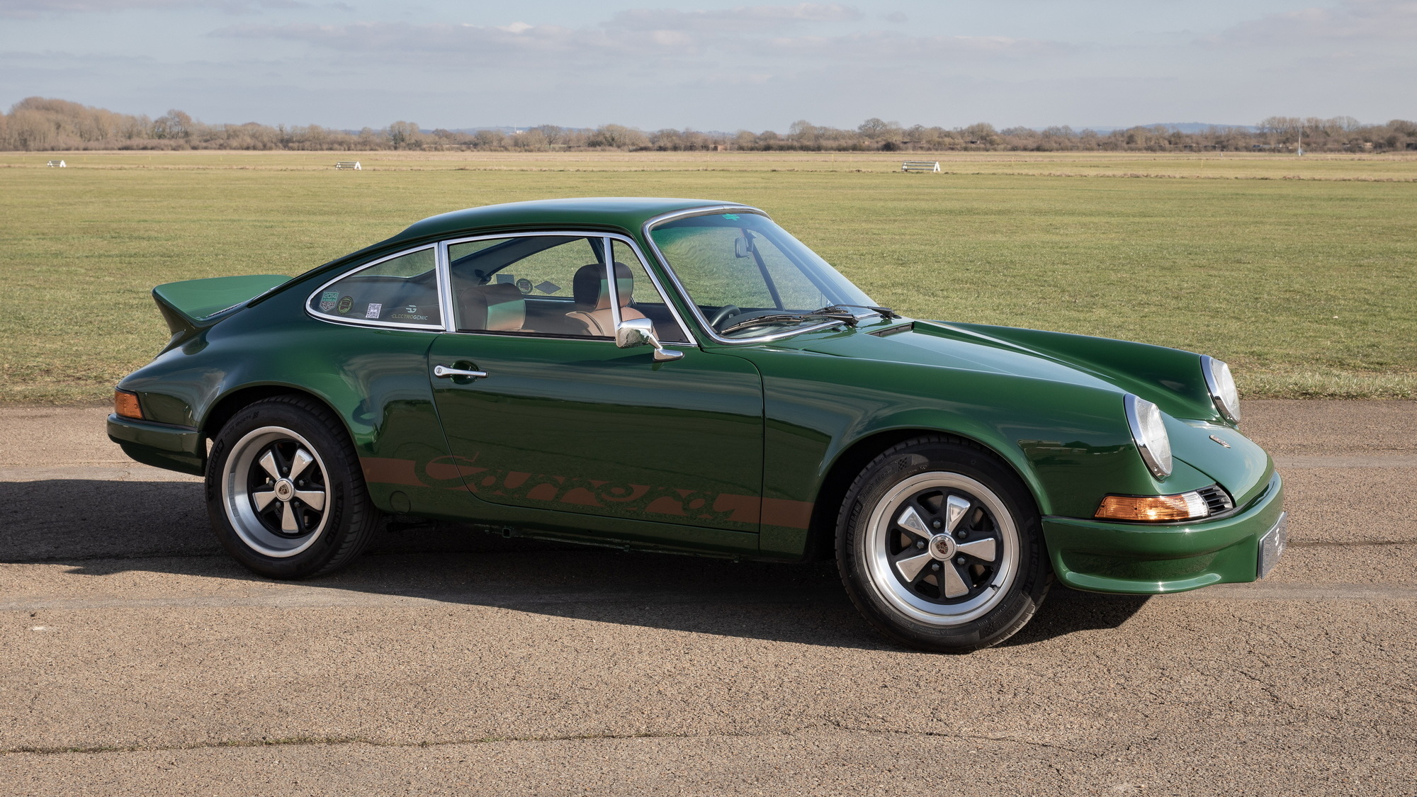 Electrogenic Delivers Its First Plug-And-Play, Reversible Porsche 911 ...