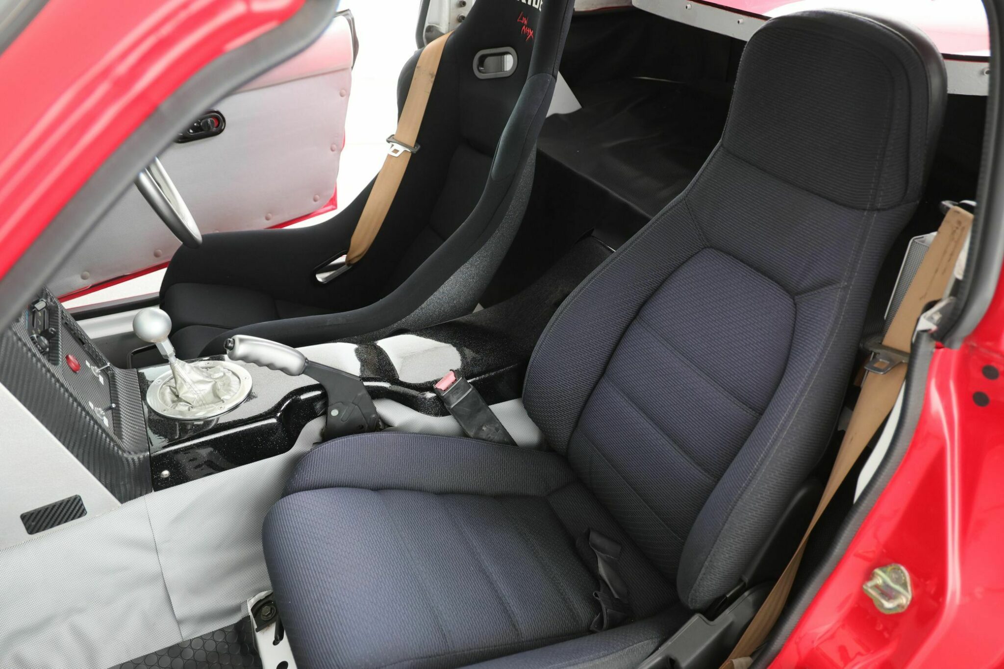 This 1992 Mazda Miata Wants To Be A Japanese Mini Ferrari 250 GTO ...