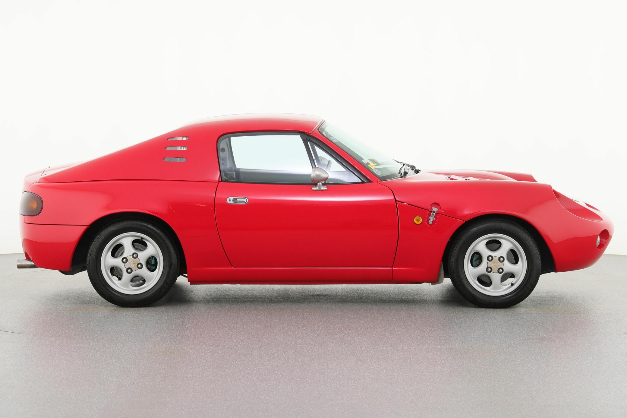 This 1992 Mazda Miata Wants To Be A Japanese Mini Ferrari 250 GTO ...