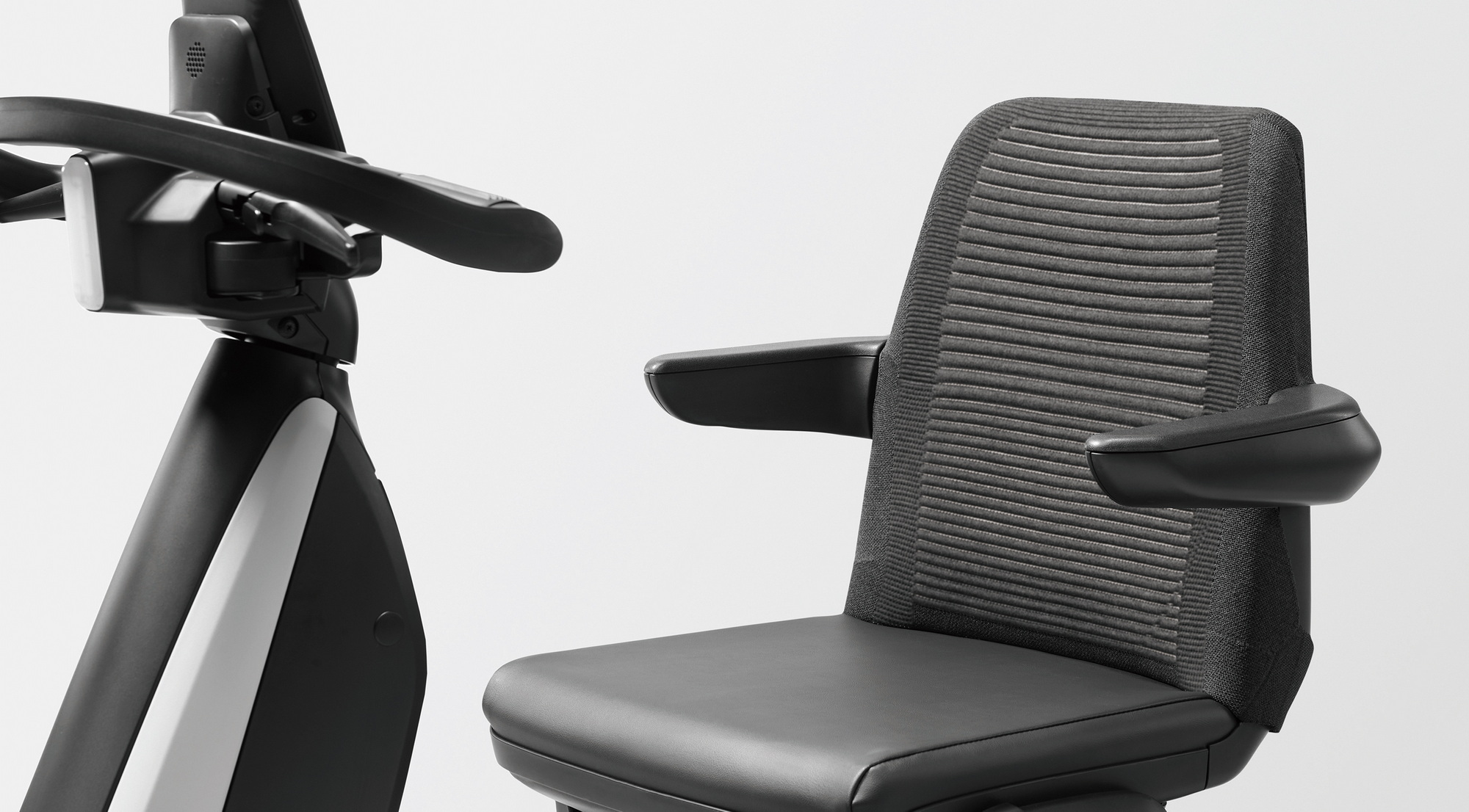 New Toyota C+Walk S Is A Sleek Mobility Scooter For Japan’s Aging ...