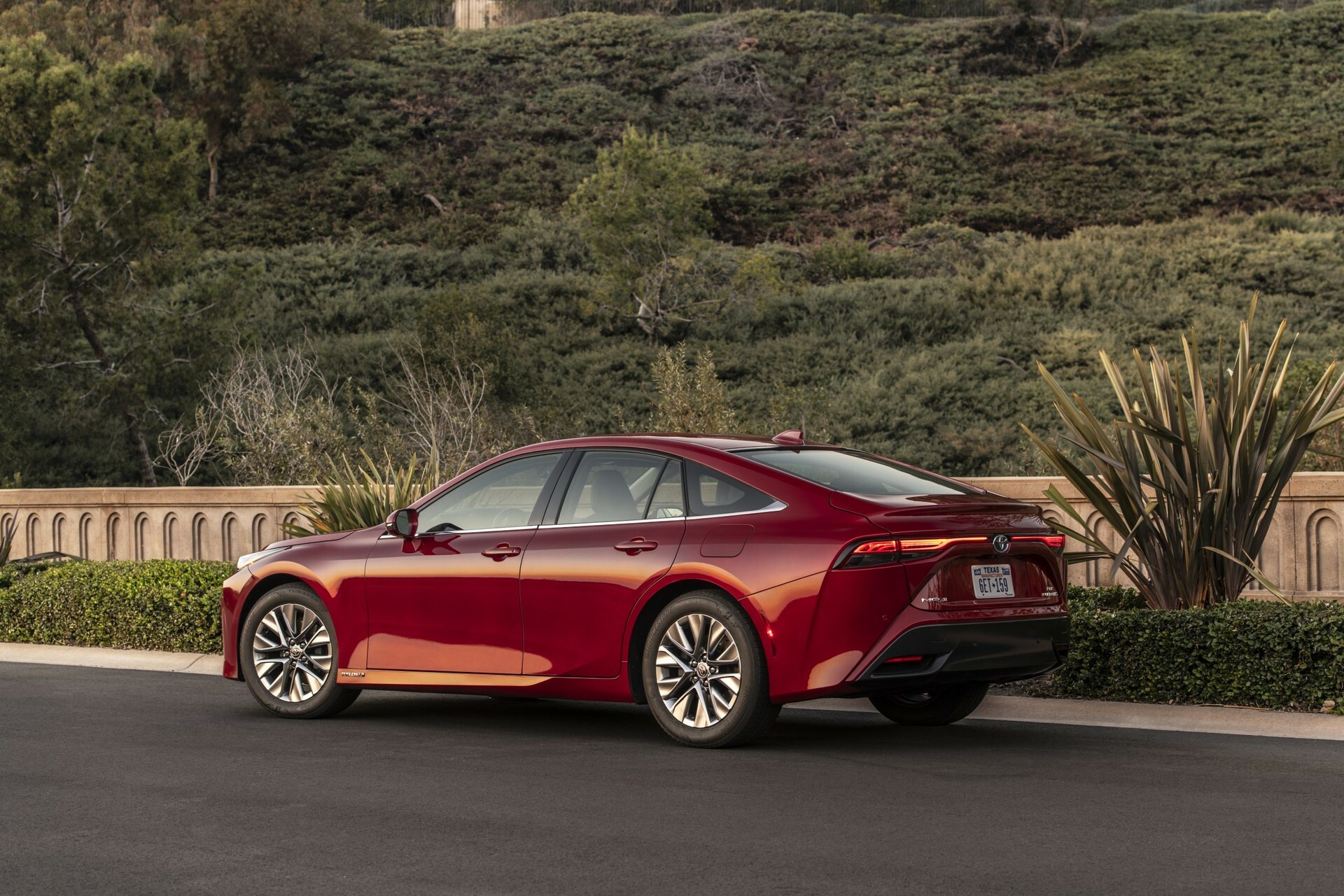 2023 Toyota Mirai Gains New Infotainment System, Remains California ...