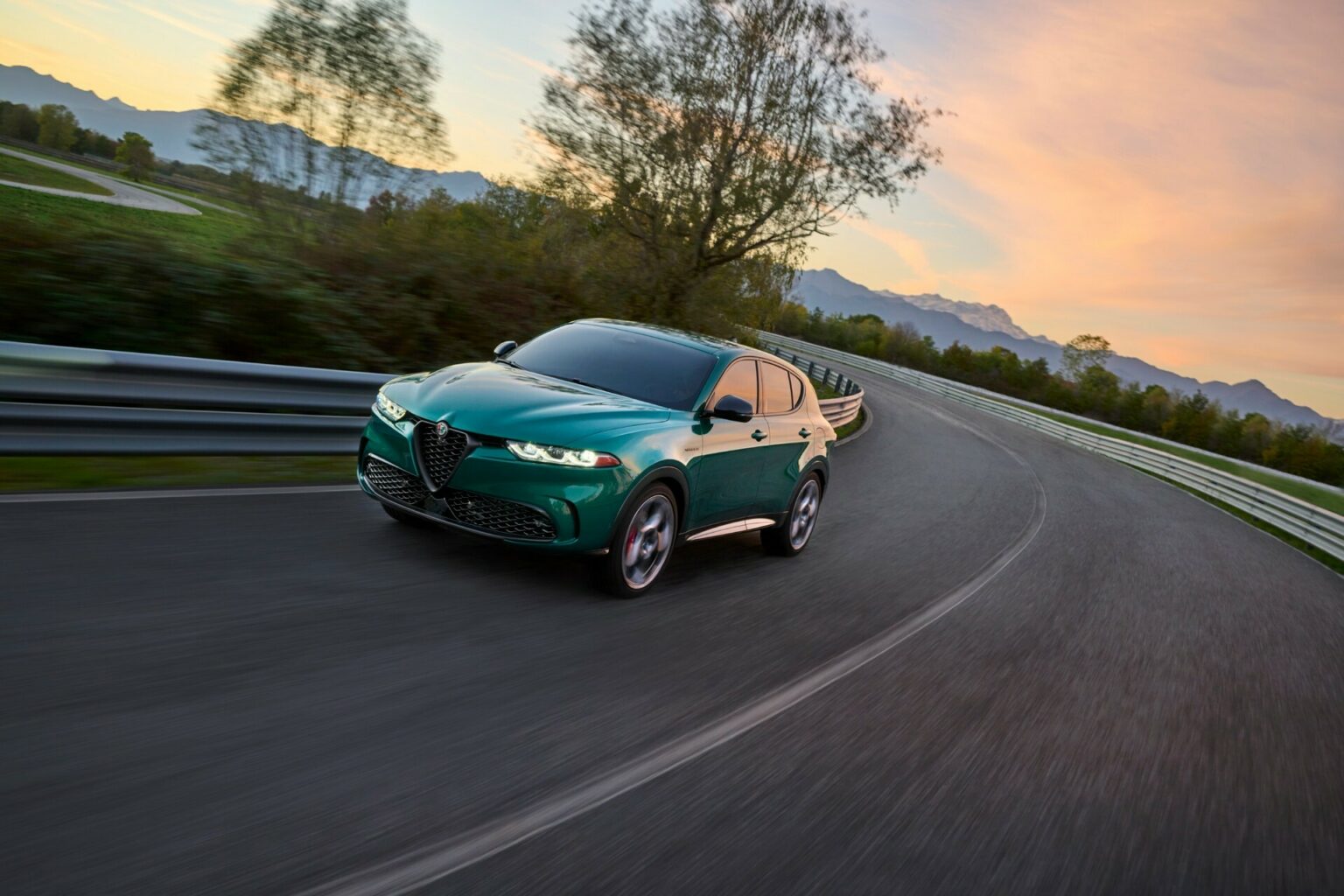 US-Spec Alfa Romeo Tonale Goes Into Production, Arrives In June For ...