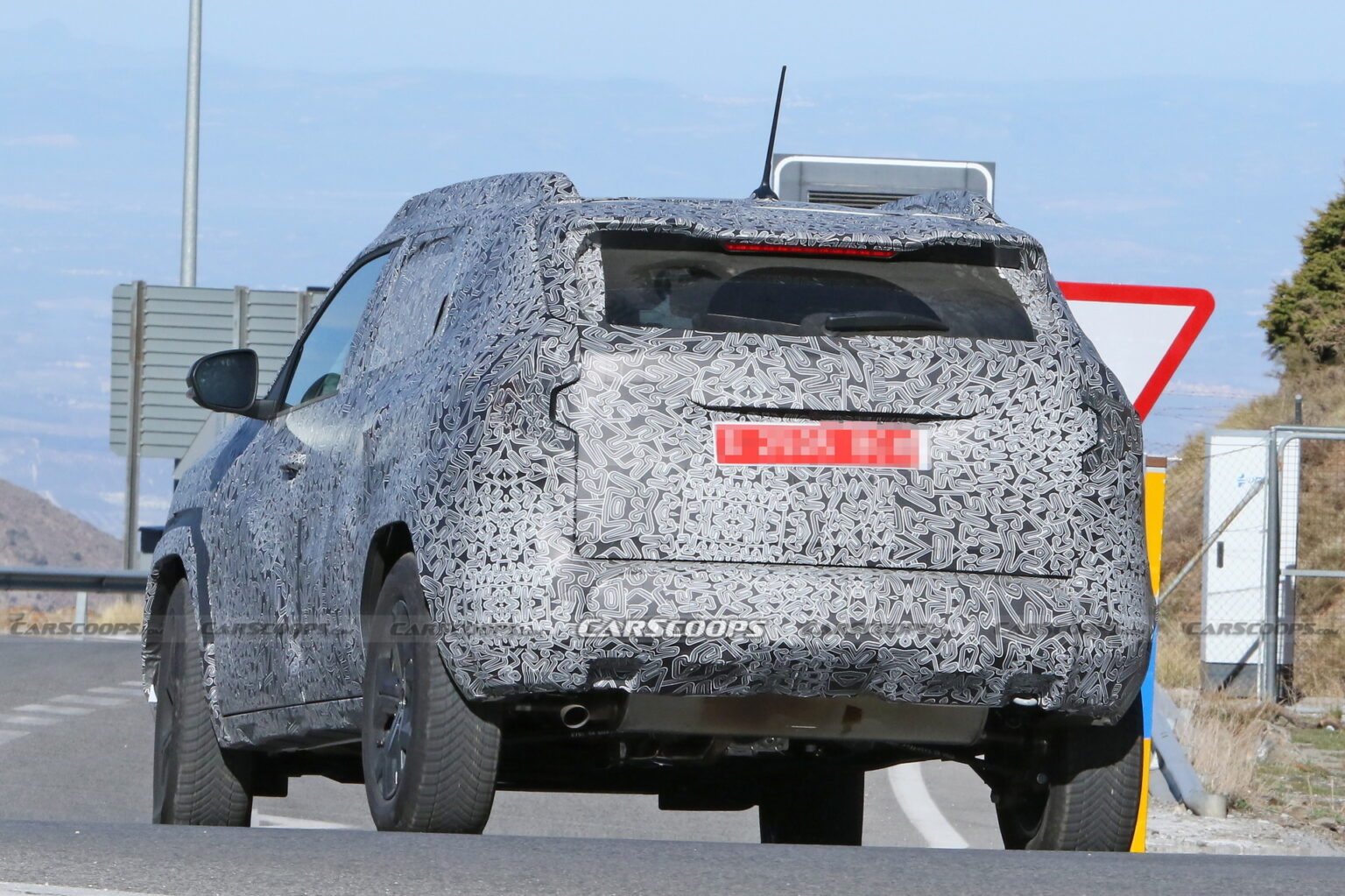 2024 Dacia Duster Shows Off Slim LEDs And Boxy Shape In Its Spy Debut ...