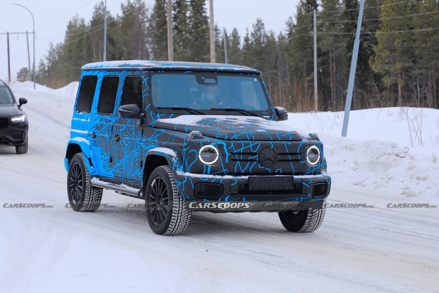 2024 Mercedes EQG Spied Flaunting Concept’s Square Faux Tire Carrier ...