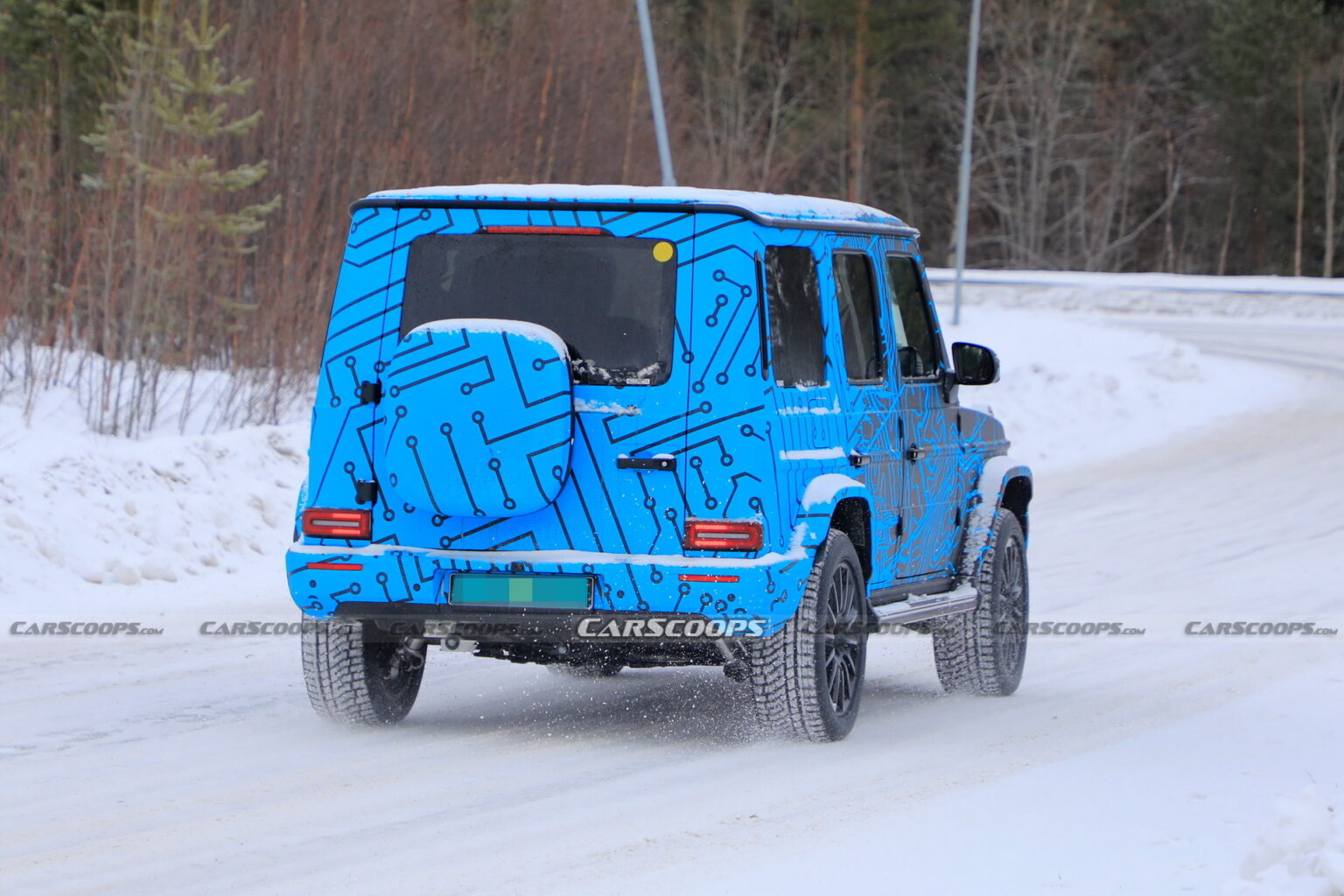 2024 Mercedes EQG Spied Flaunting Concept’s Square Faux Tire Carrier ...
