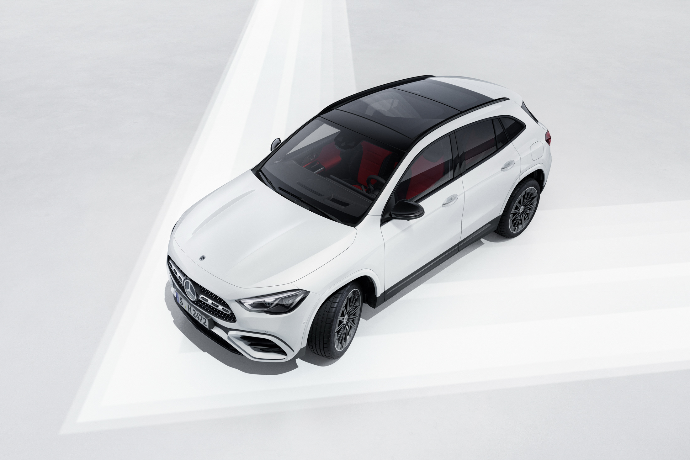 2024 Mercedes GLA And GLB Updated With A Sportier Face And Mild-Hybrid ...
