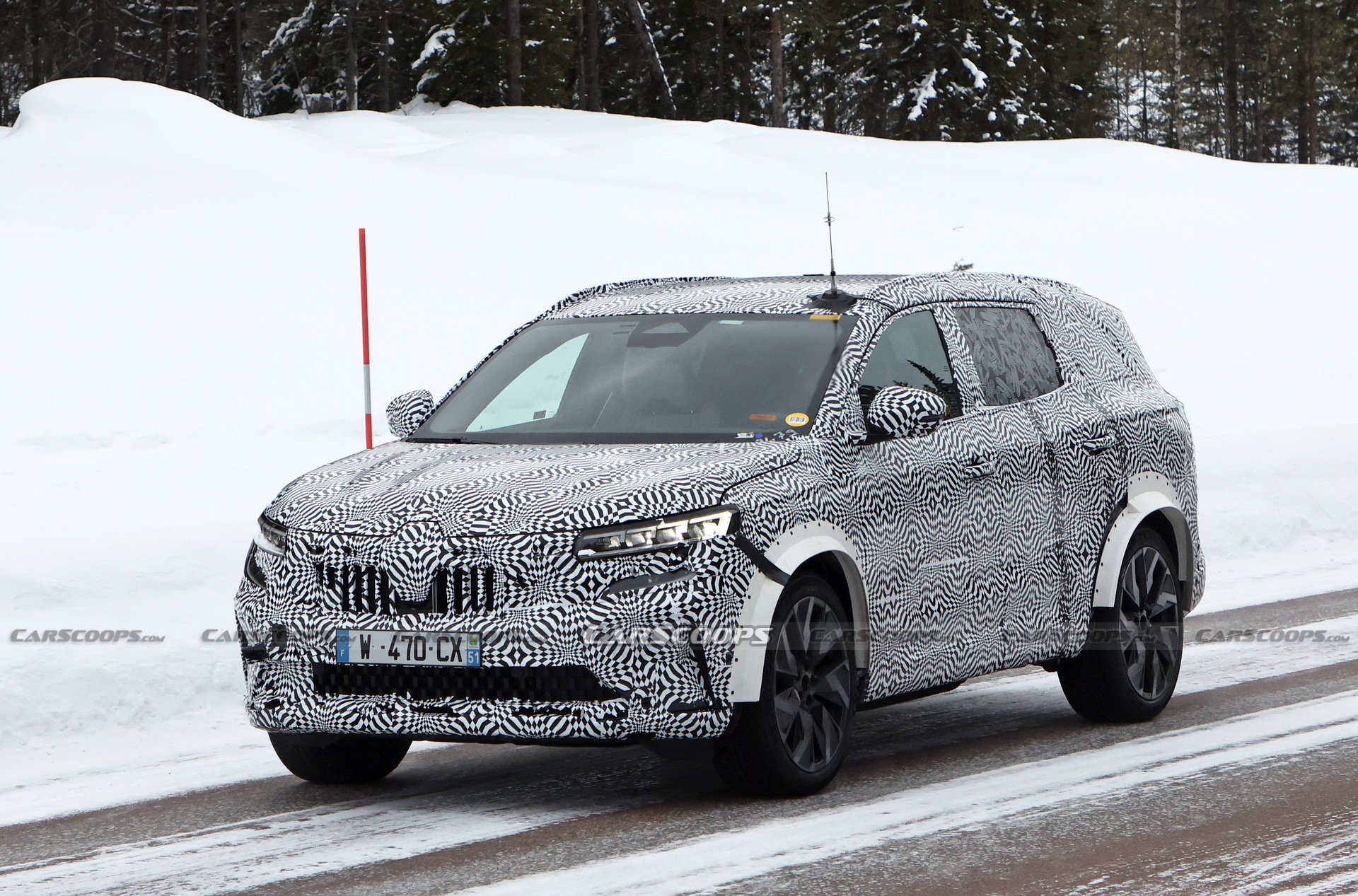 2024 Renault Espace Spied One Final Time Before March 28 Unveiling ...