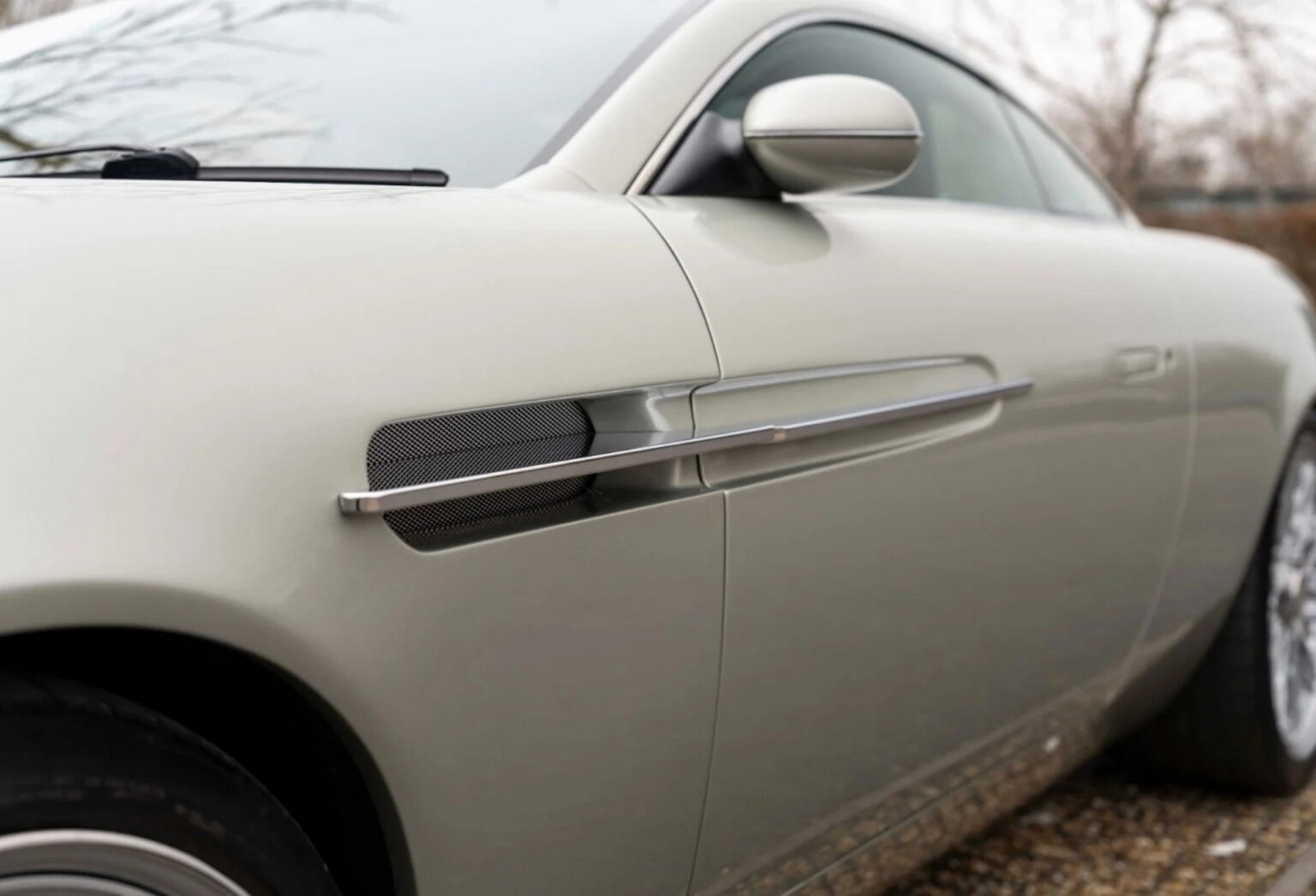 BAE Vantare Is A Rebodied Aston Martin DB9 Made To Look Like Bond’s ...