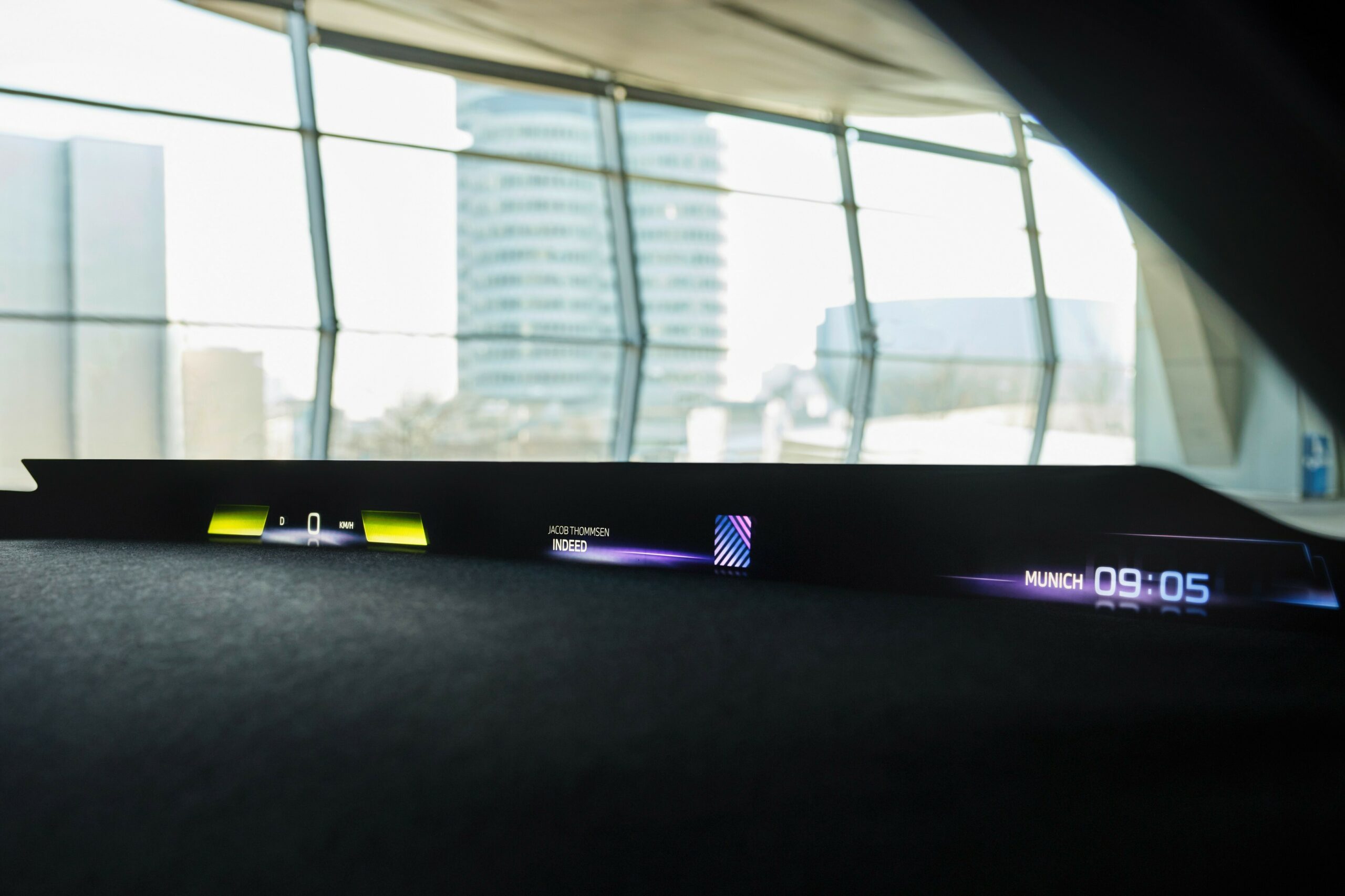 BMW Panoramic Vision Head-Up Display Coming To Production In 2025 ...