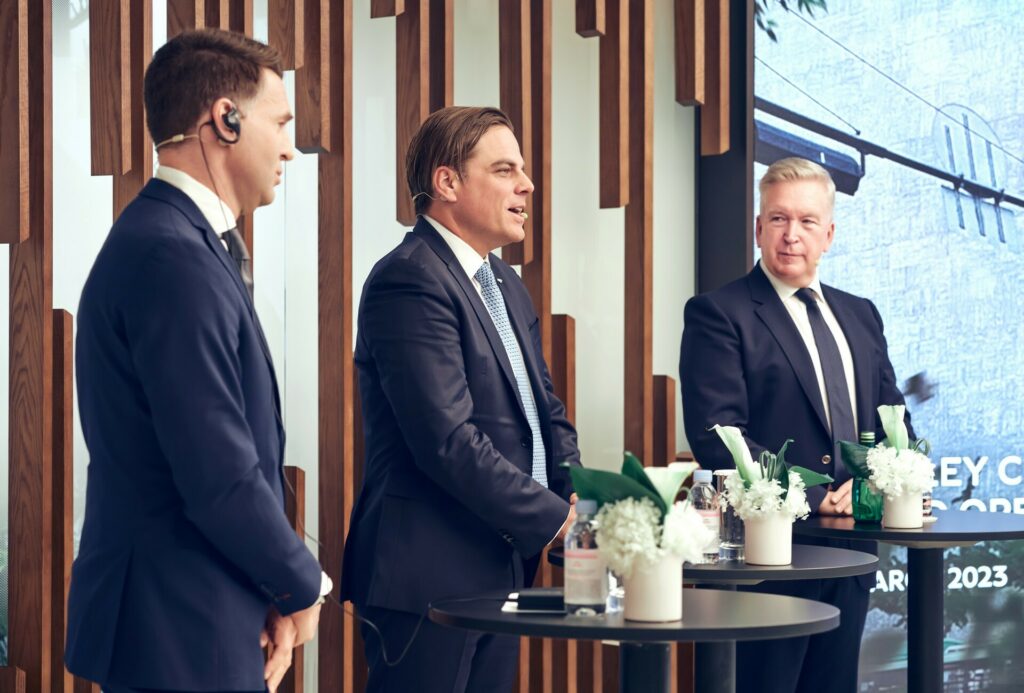 This Is The Cube, Bentley’s New Korean Retail Space | Carscoops