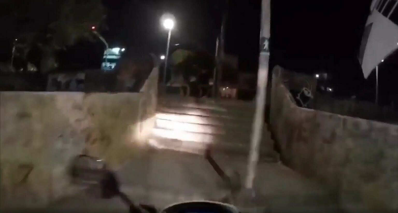 Buckle Up For A Heart-Pumping 7-Minute Motorcycle Police Chase In ...