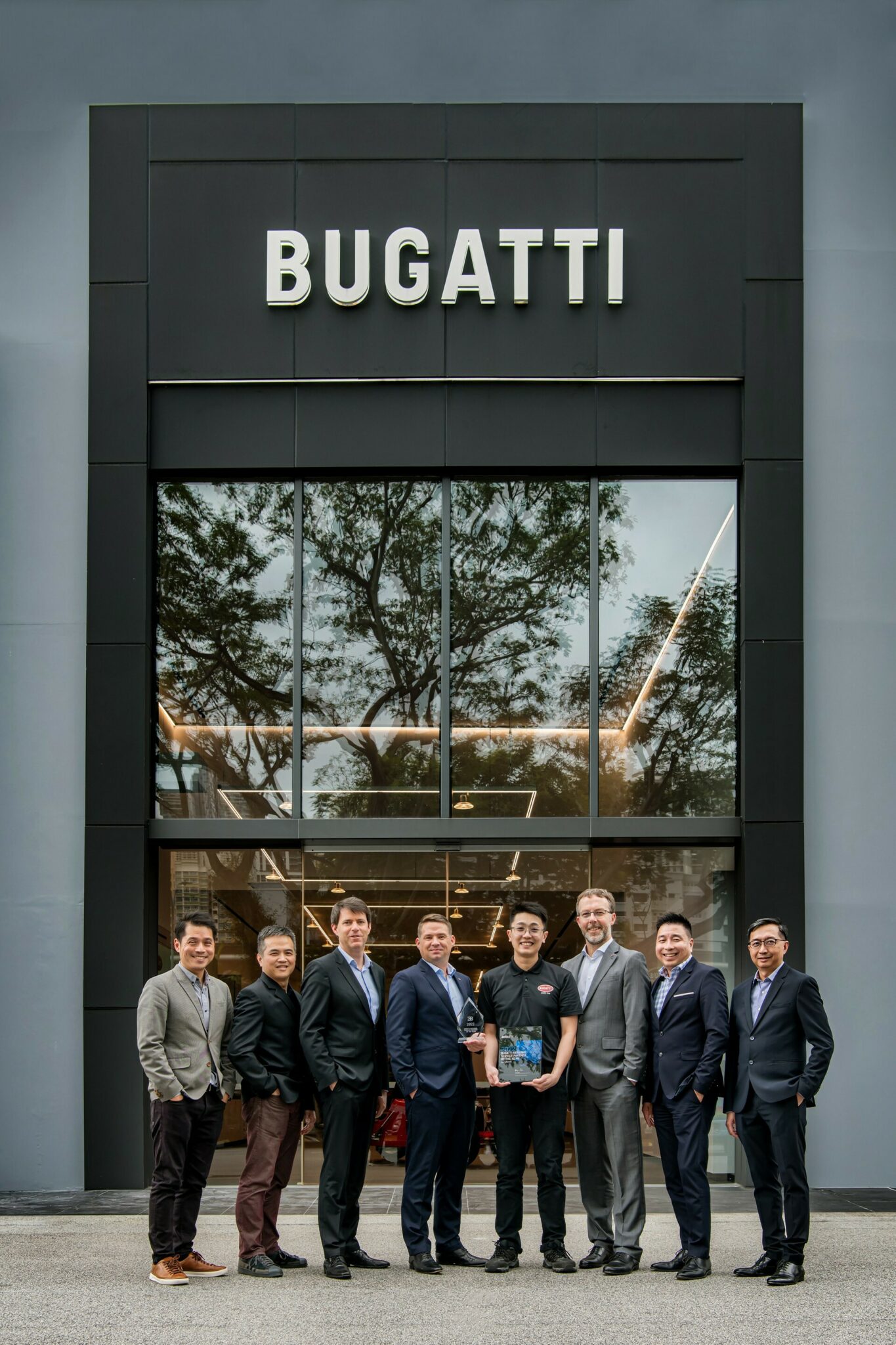 These Are The Best Places In The World To Take Your Bugatti For Service ...