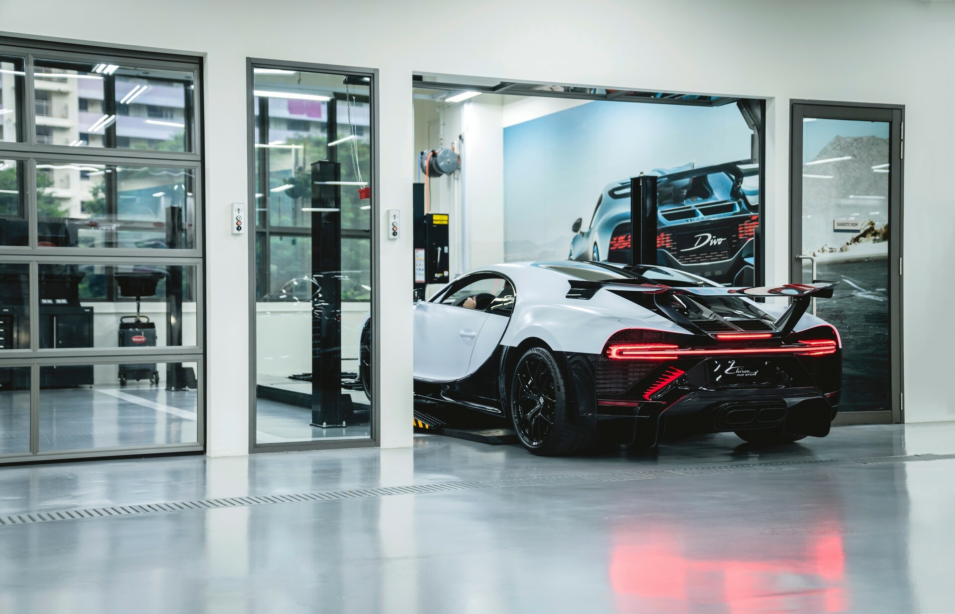 These Are The Best Places In The World To Take Your Bugatti For Service ...