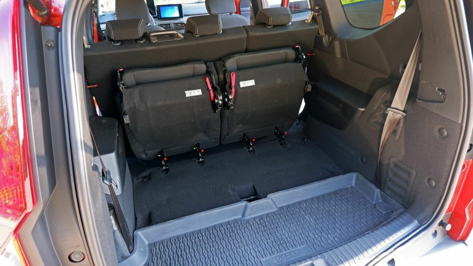 Converting The Dacia Jogger Into A Budget Four-Seater Limo | Carscoops