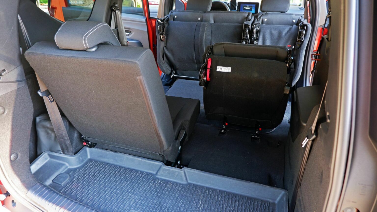 Converting The Dacia Jogger Into A Budget Four-Seater Limo | Carscoops