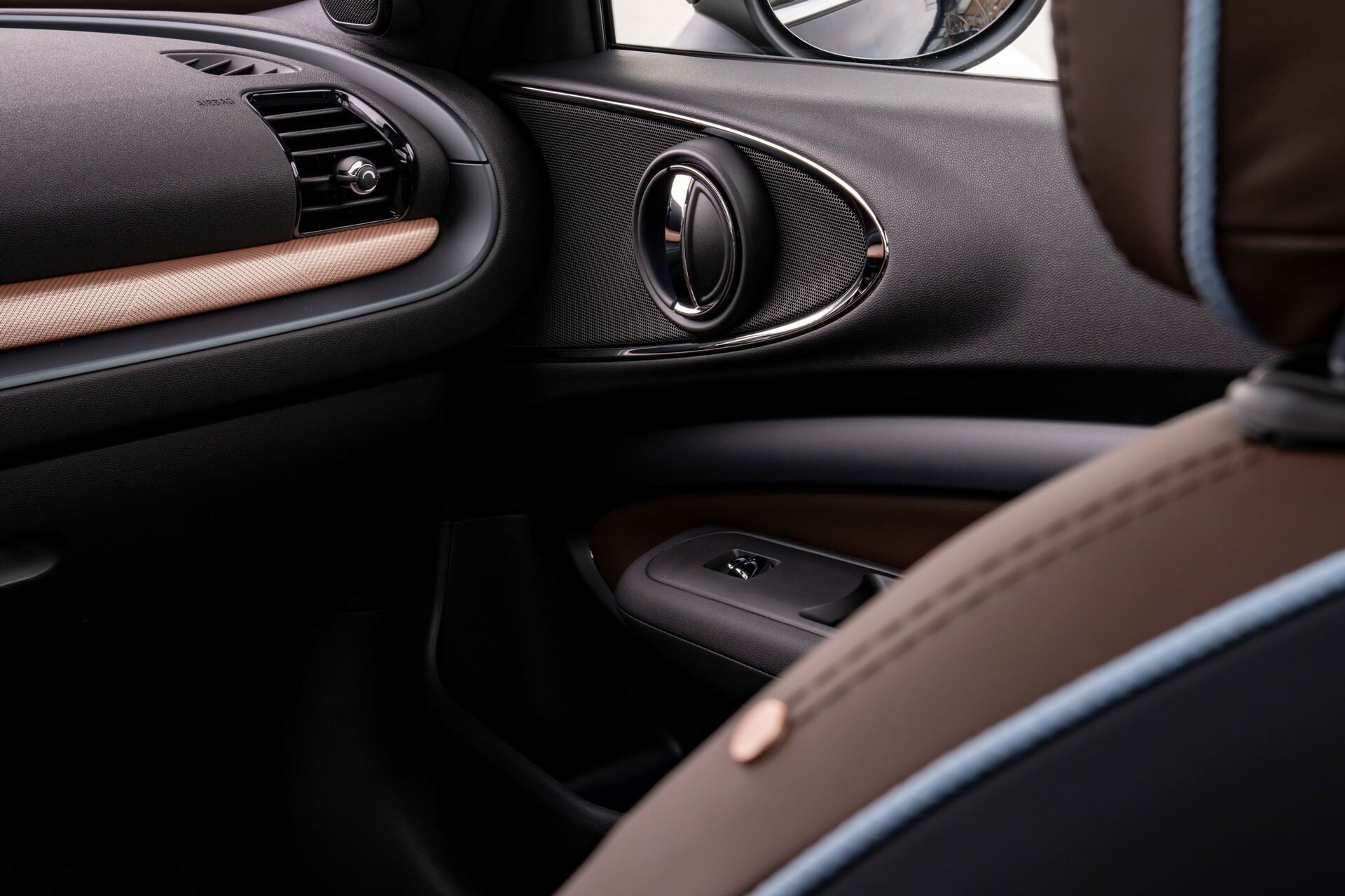 MINI Clubman Final Edition Debuts As A Copper-Themed Farewell | Carscoops