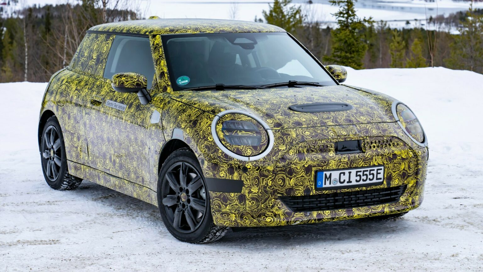 MINI Cooper EV Will Debut In 2024 With Up To 215 HP And A 240-Mile ...