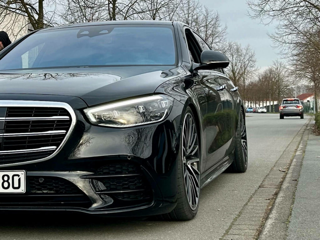 What Do You Think Of This Murdered-Out Mercedes-Benz S-Class? | Carscoops